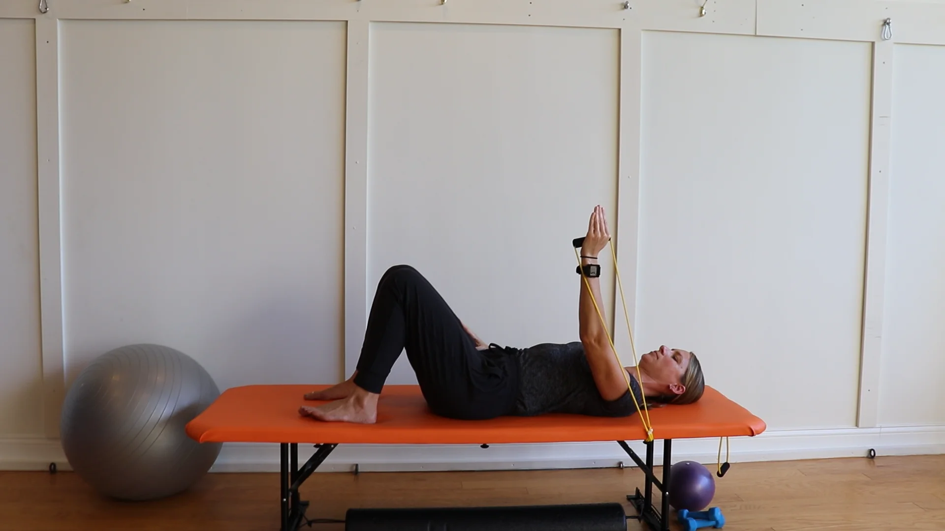 Shoulder Protraction-Retraction_Bands_Prone on Vimeo