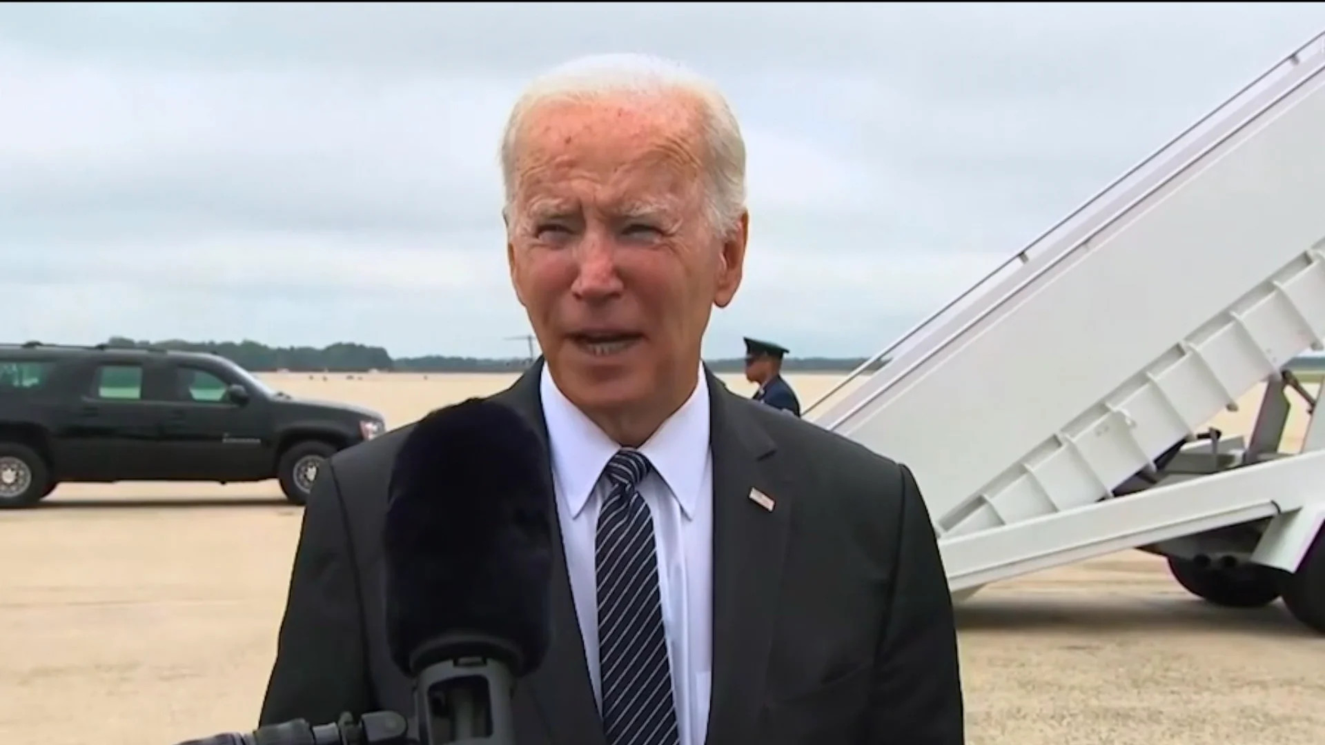 Press Gaggle: Joe Biden Speaks to Reporters Before Air Force One ...