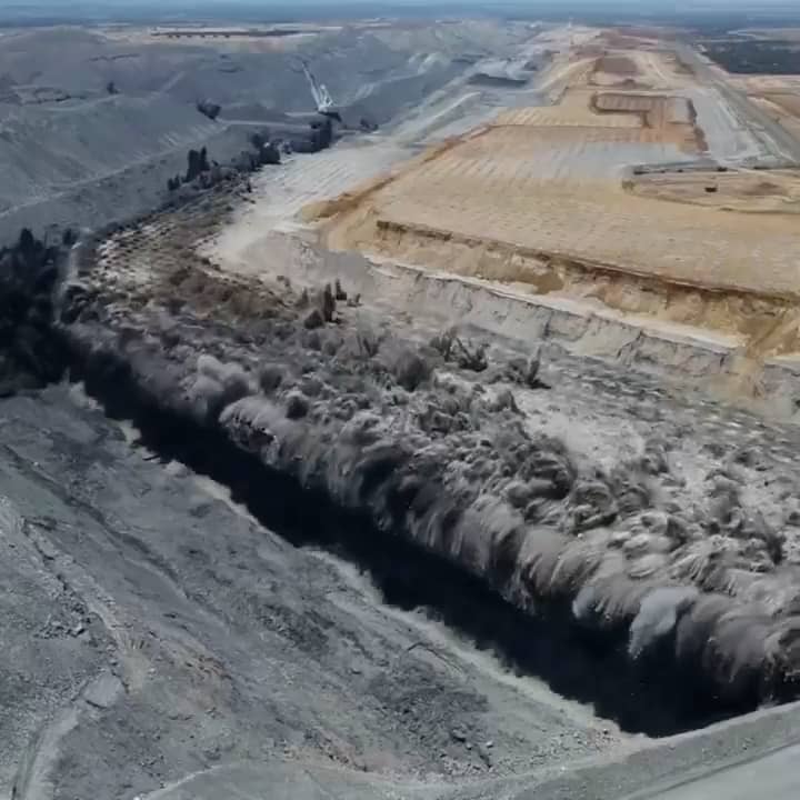 [AIR DATE MAY 13th 2022] CREDIT_ BHP Mitsubishi Alliance (BMA) Caval ...