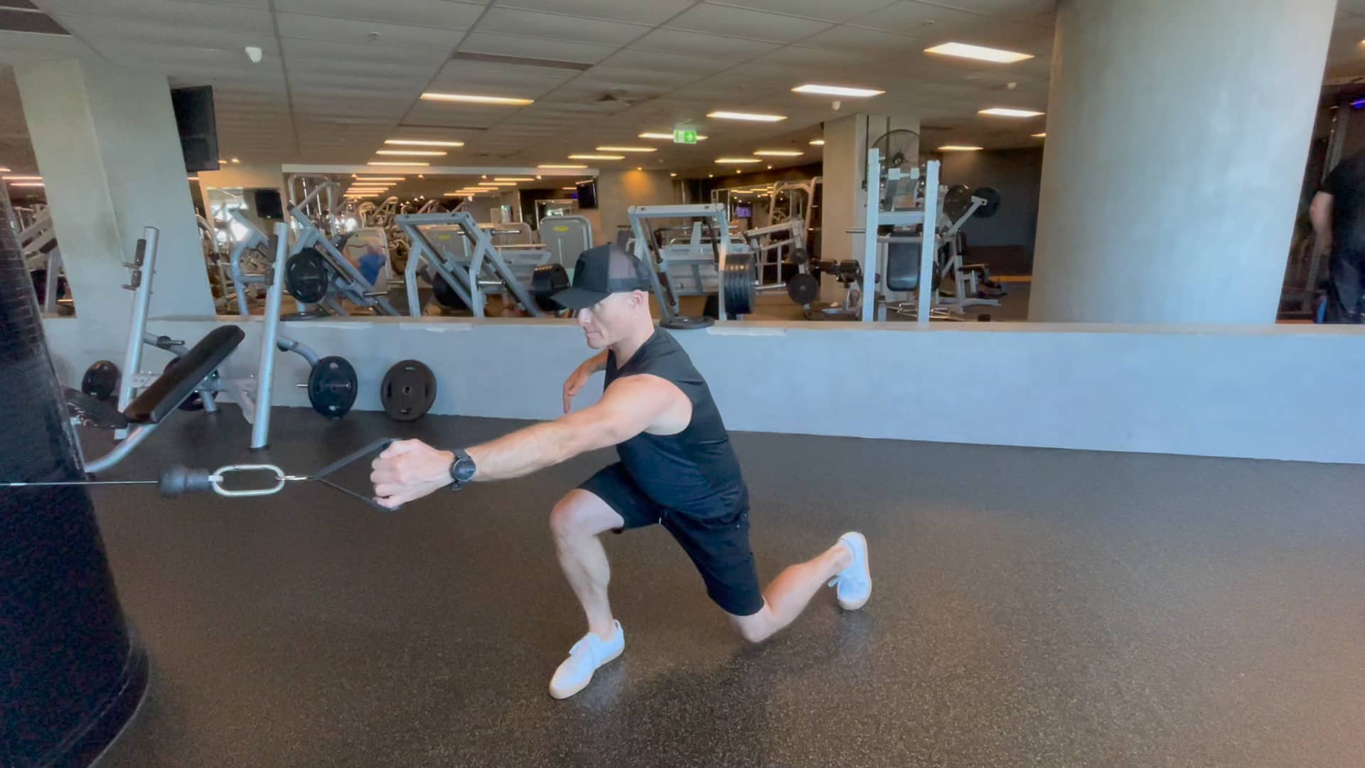 CABLE ROW W SPLIT SQUAT on Vimeo
