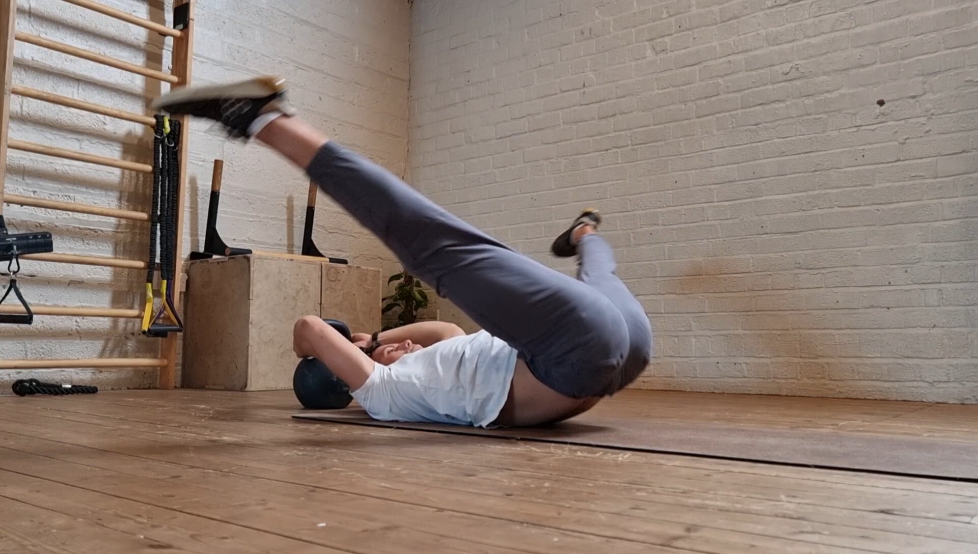 Advanced straddle supine Segmentation on Vimeo