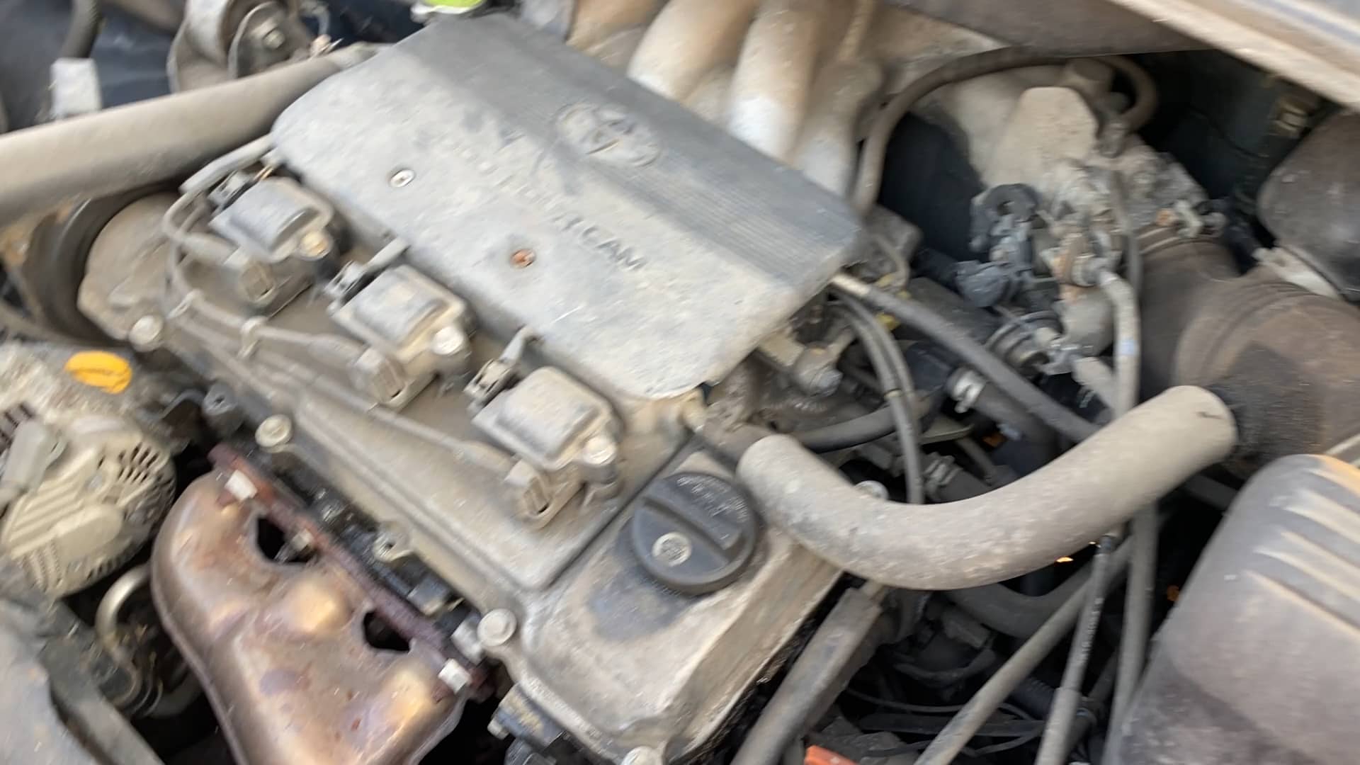 DCE19689 1999 Toyota Sienna on Vimeo