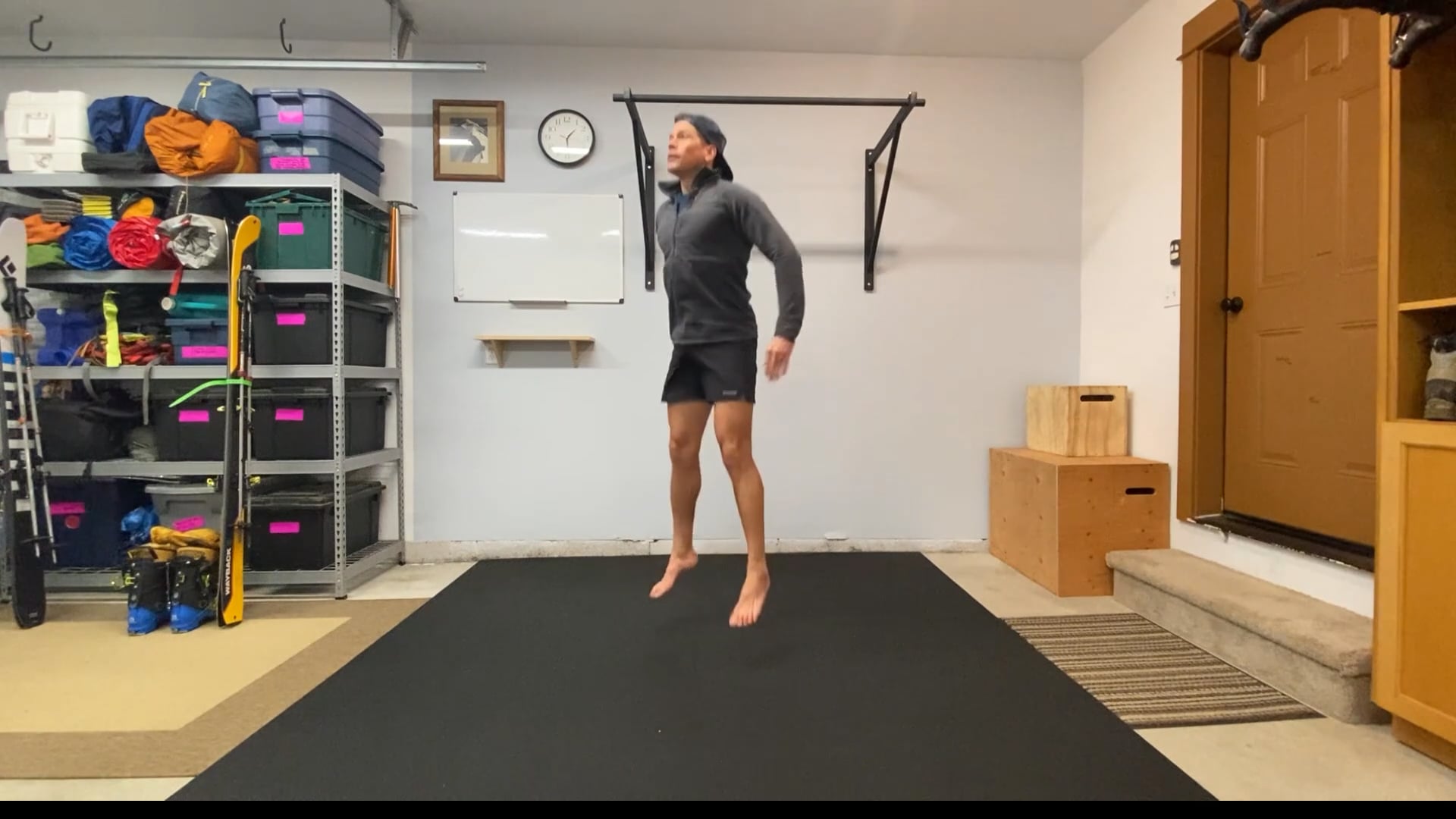Squat Jump on Vimeo