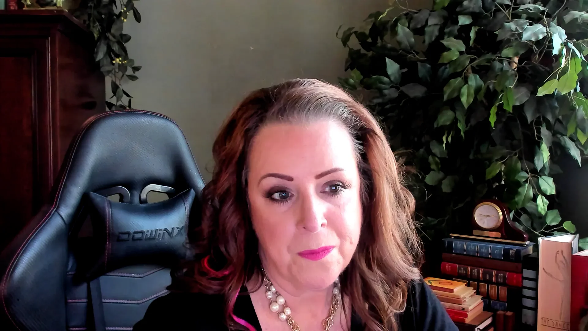 Kelly Swanson coming to Newberry, SC with Who Hijacked My Fairy Tale on ...