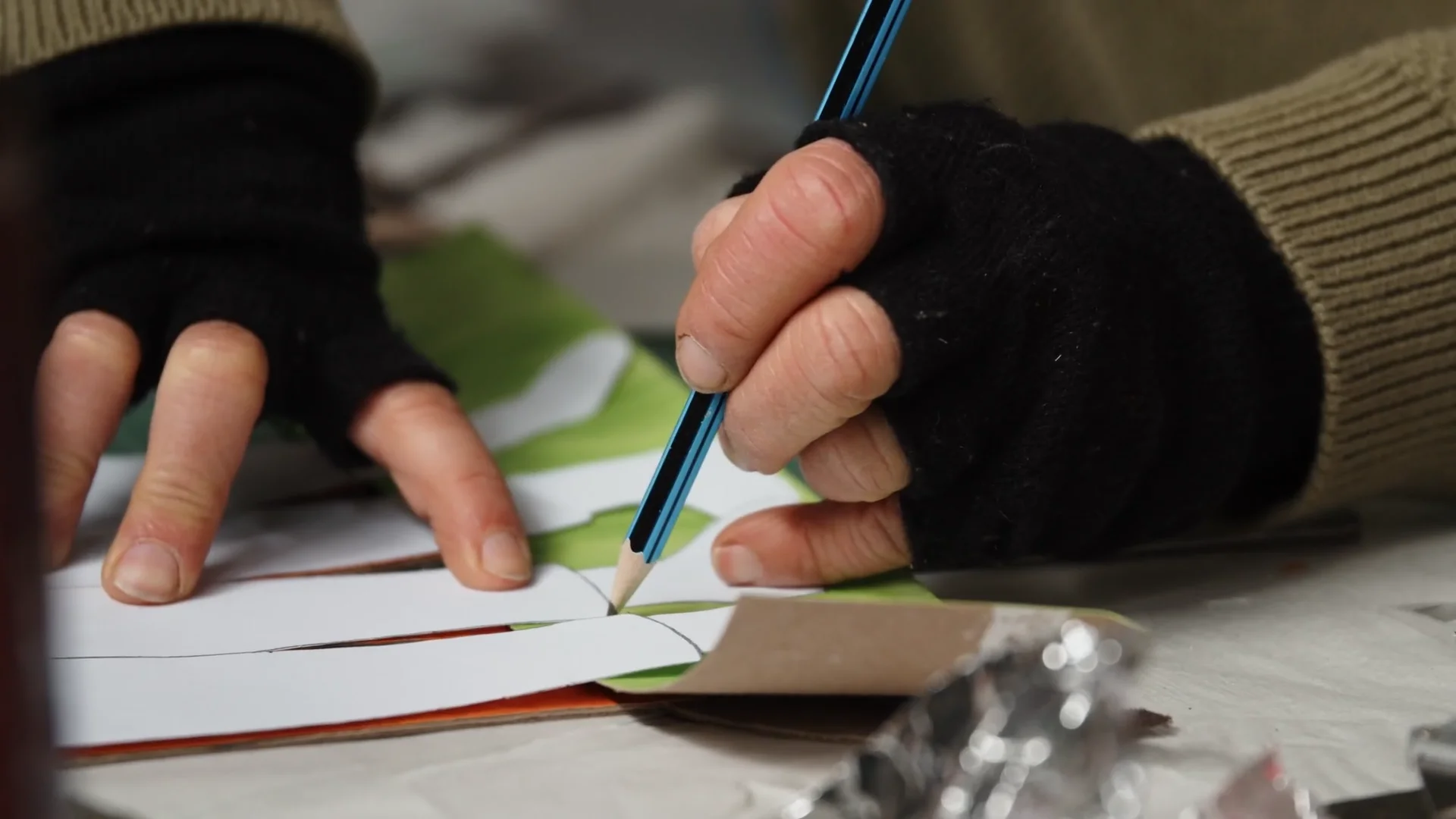 Making The Paper Escaper - Reusing Alucobond on Vimeo