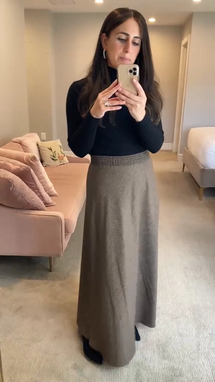 Pashmina Plaid Maxi Skirt Try On on Vimeo