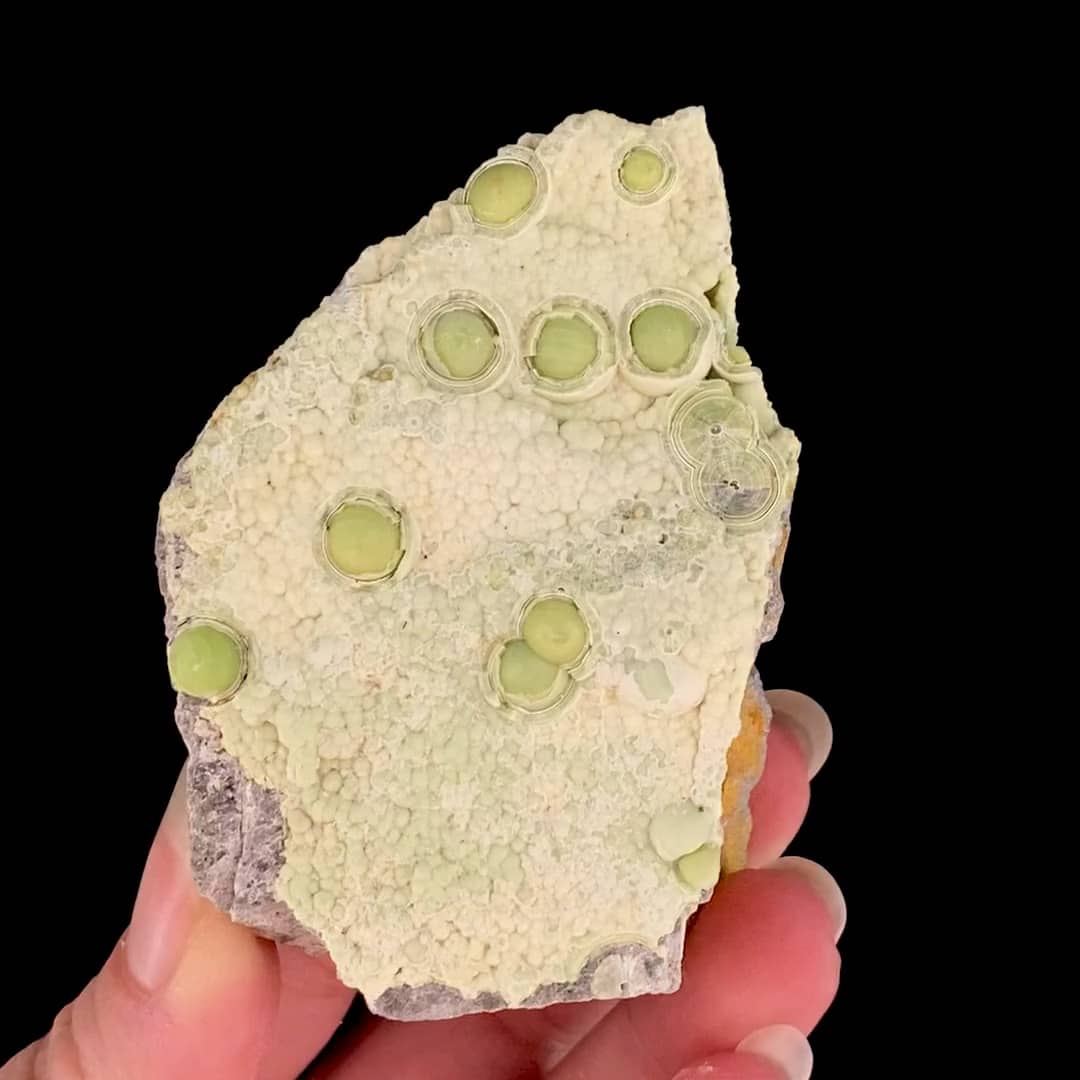 Wavellite (unusual color and style) (ex Al Kidwell Collection) on Vimeo