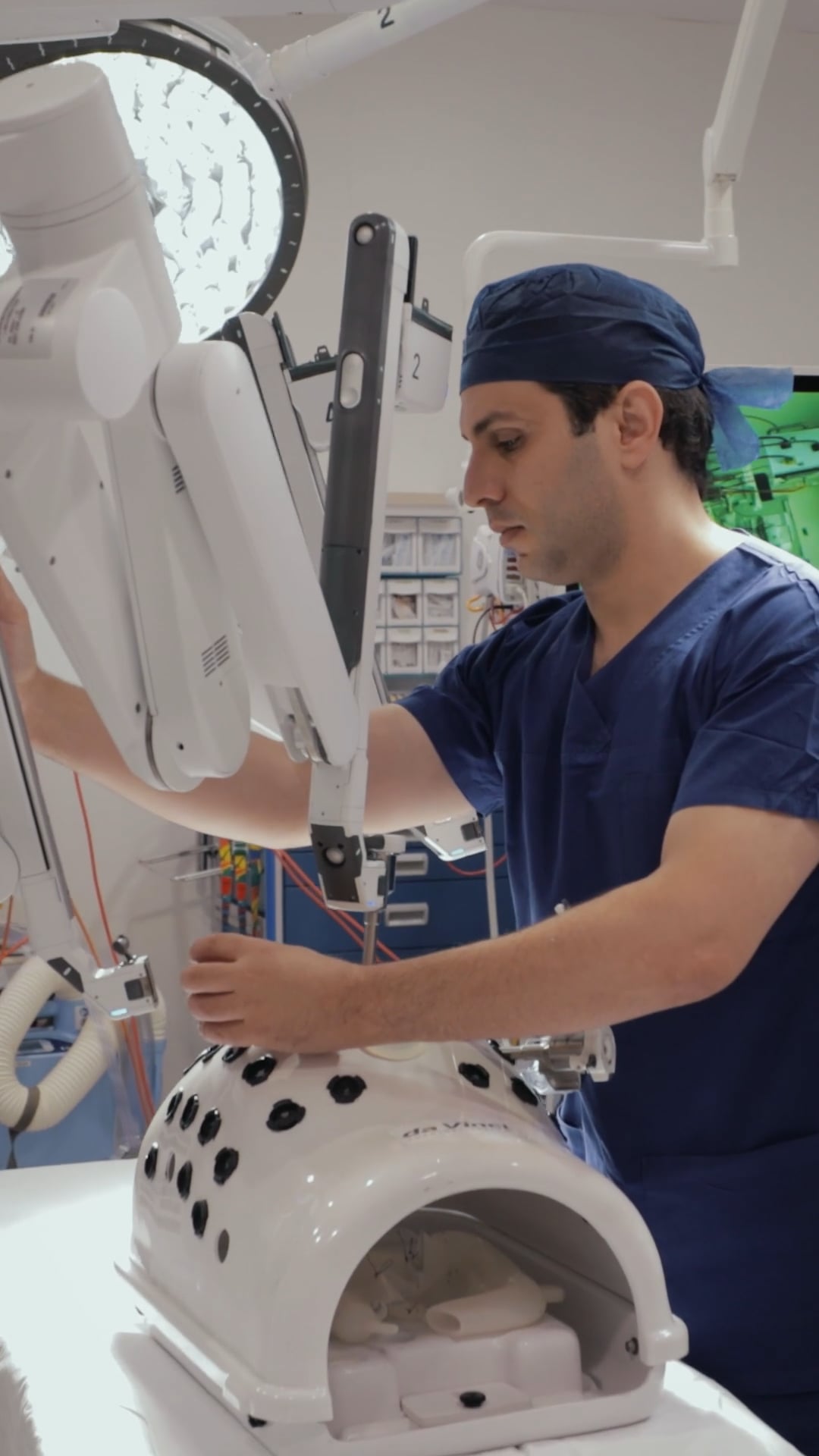 Robot (Vertical) on Vimeo