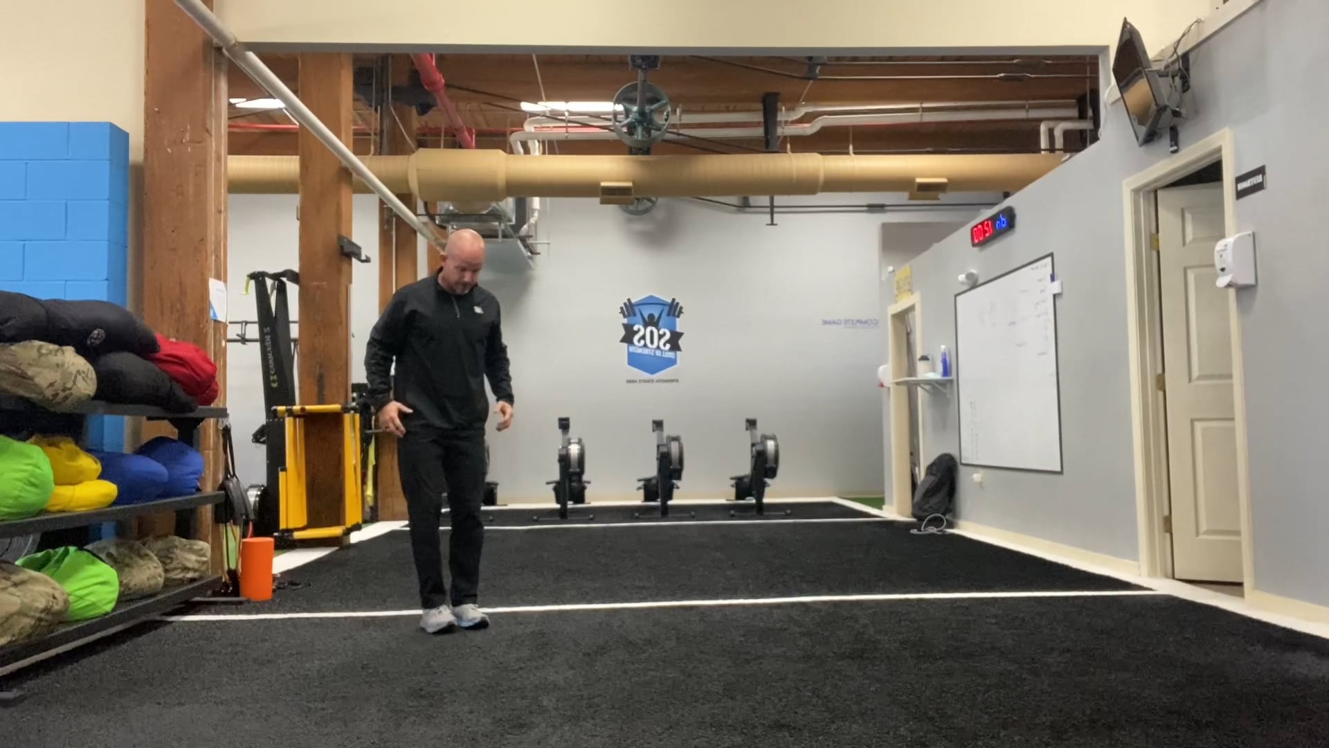 Single leg broad jump with bilateral stick on Vimeo