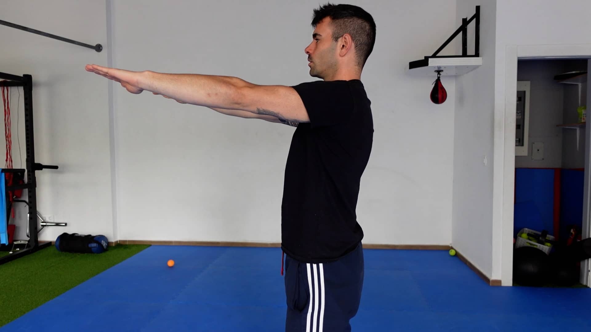 Movilidad de escápulas - Protracción y retracción on Vimeo