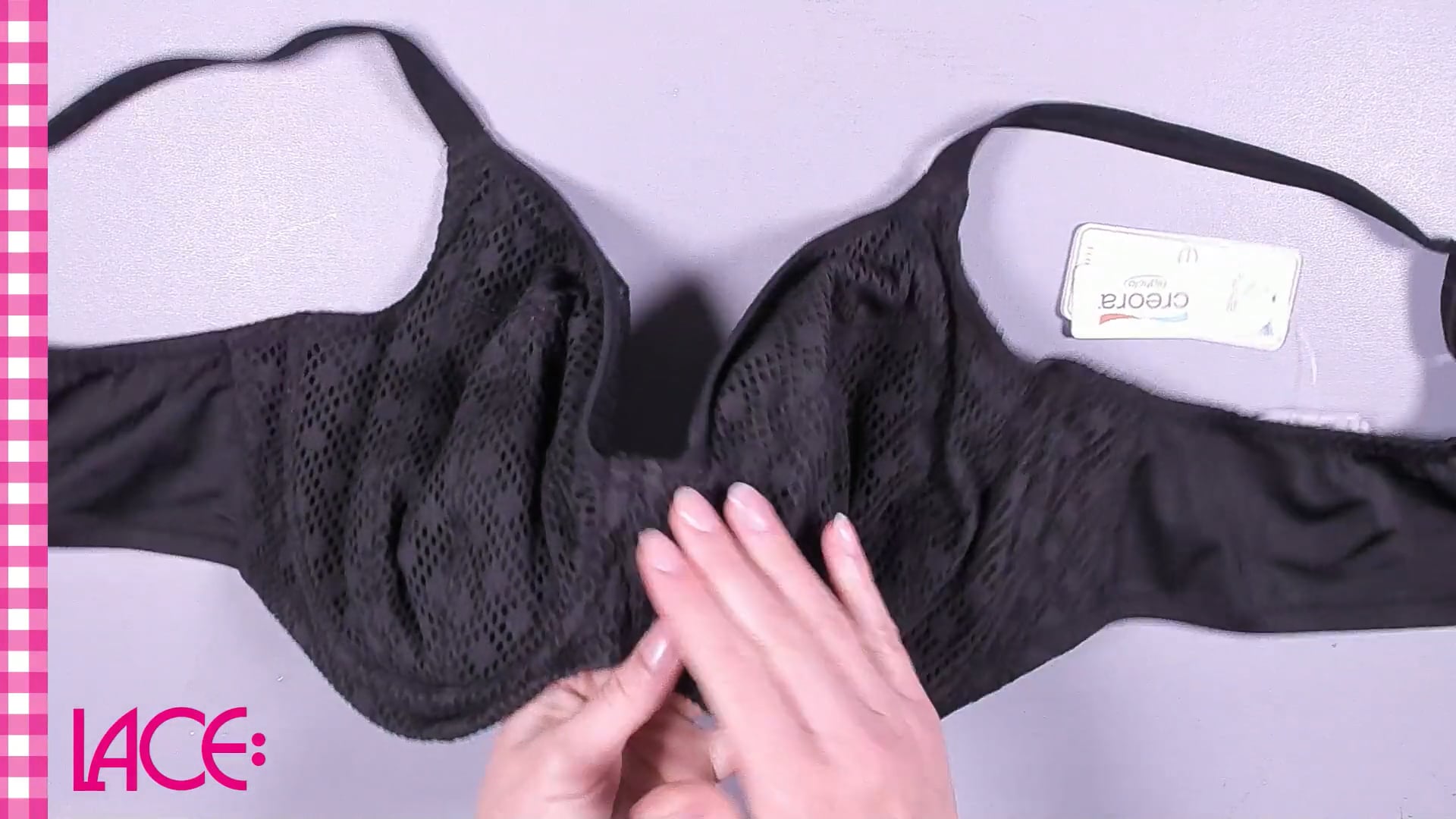 Elomi - Swimwear - BH - 85G - BLK - 800602 | Lace.de on Vimeo