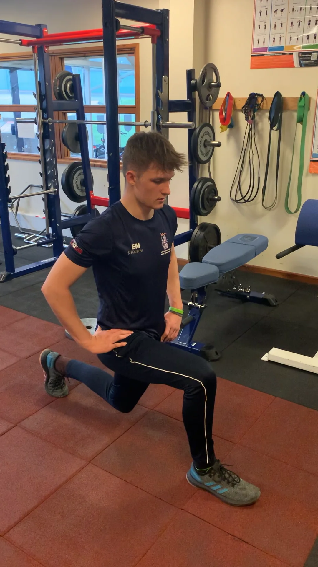 Yielding iso [extreme iso] lunge