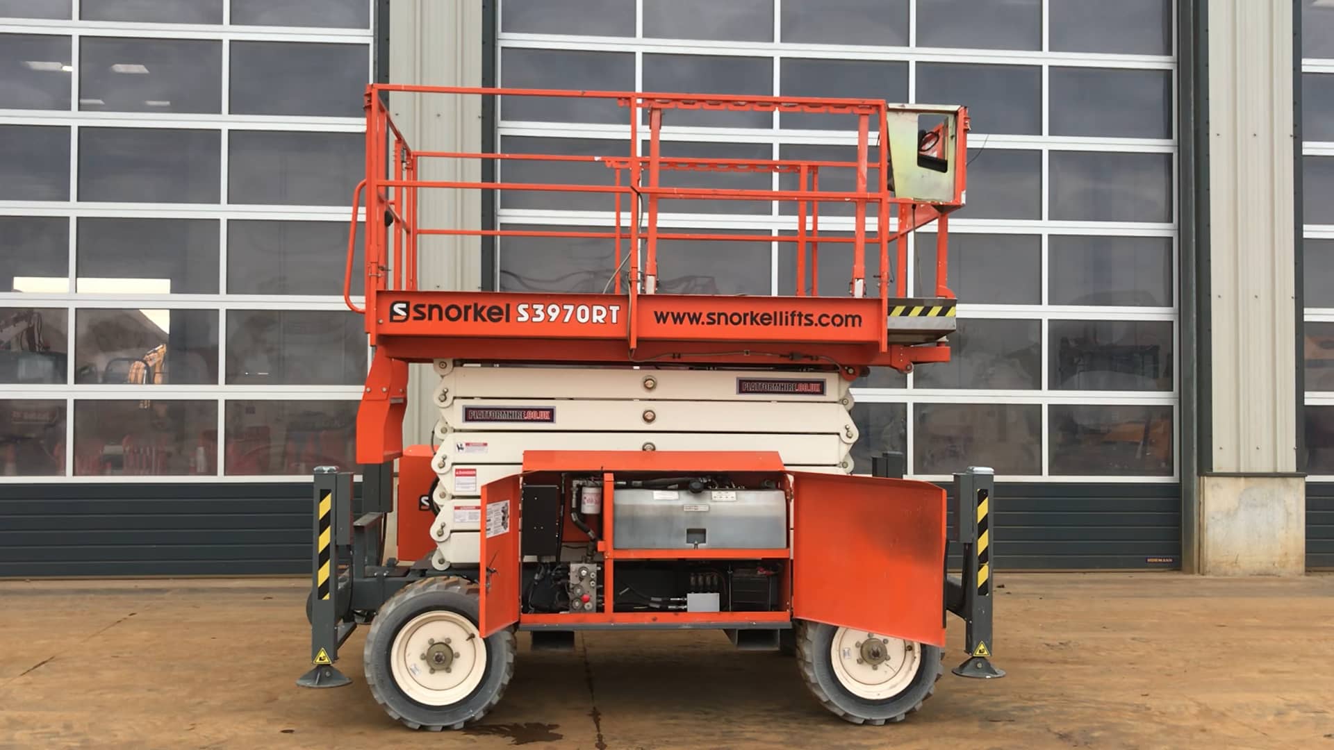 Snorkel S3970RT Wheeled Scissor Lift Access Platform - Leeds October 22 on Vimeo