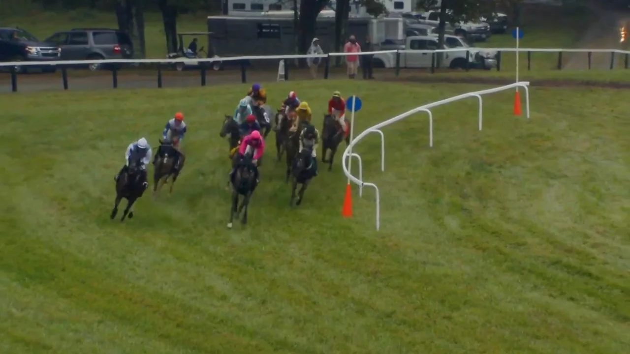 2022 Foxfield Fall Races - Foxfield Fall - R3 on Vimeo