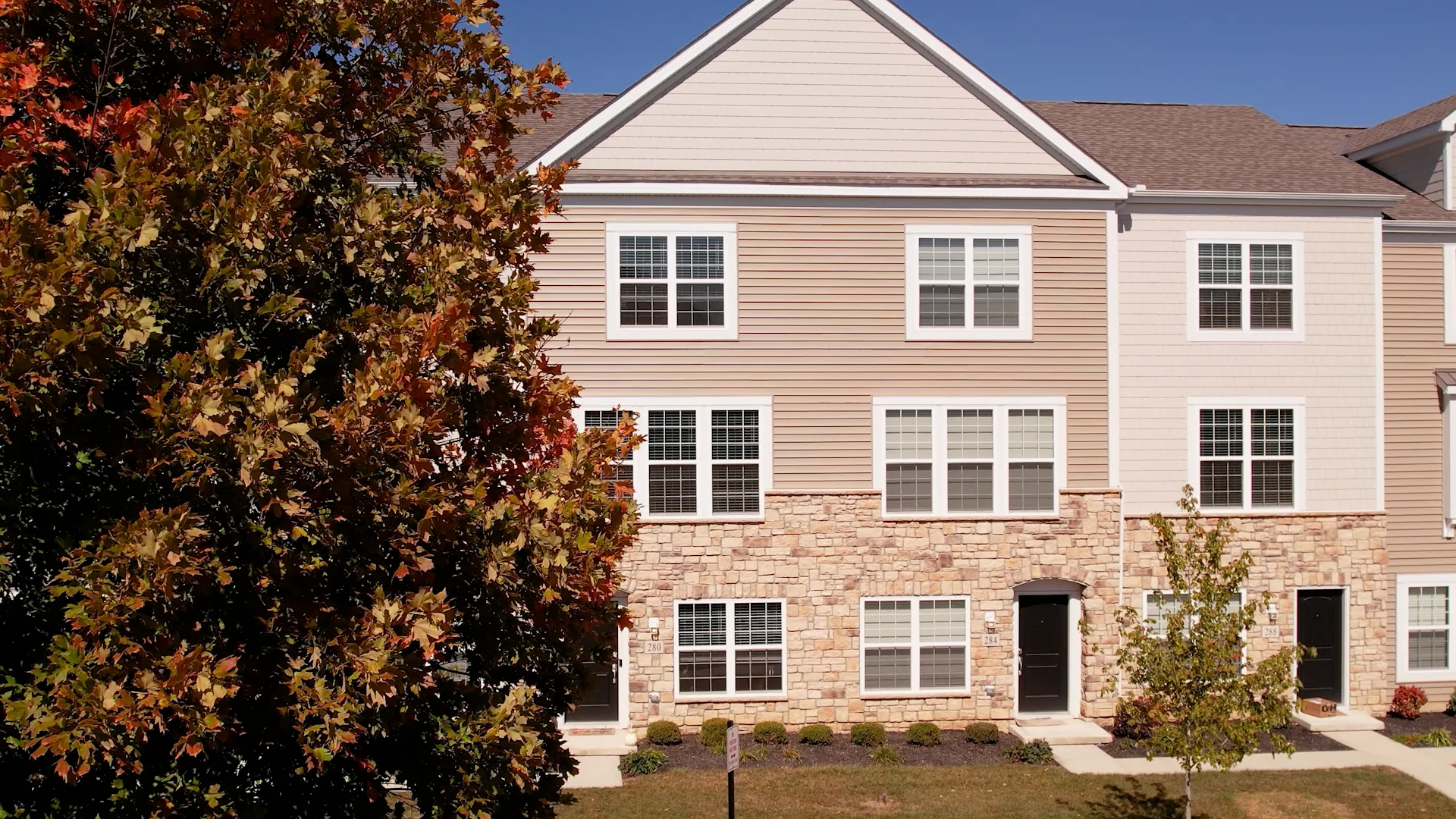 280 Autumn Ridge Circle Unbranded on Vimeo