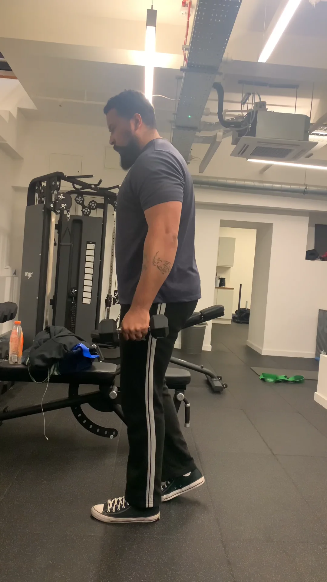 Staggered stance RDL on Vimeo