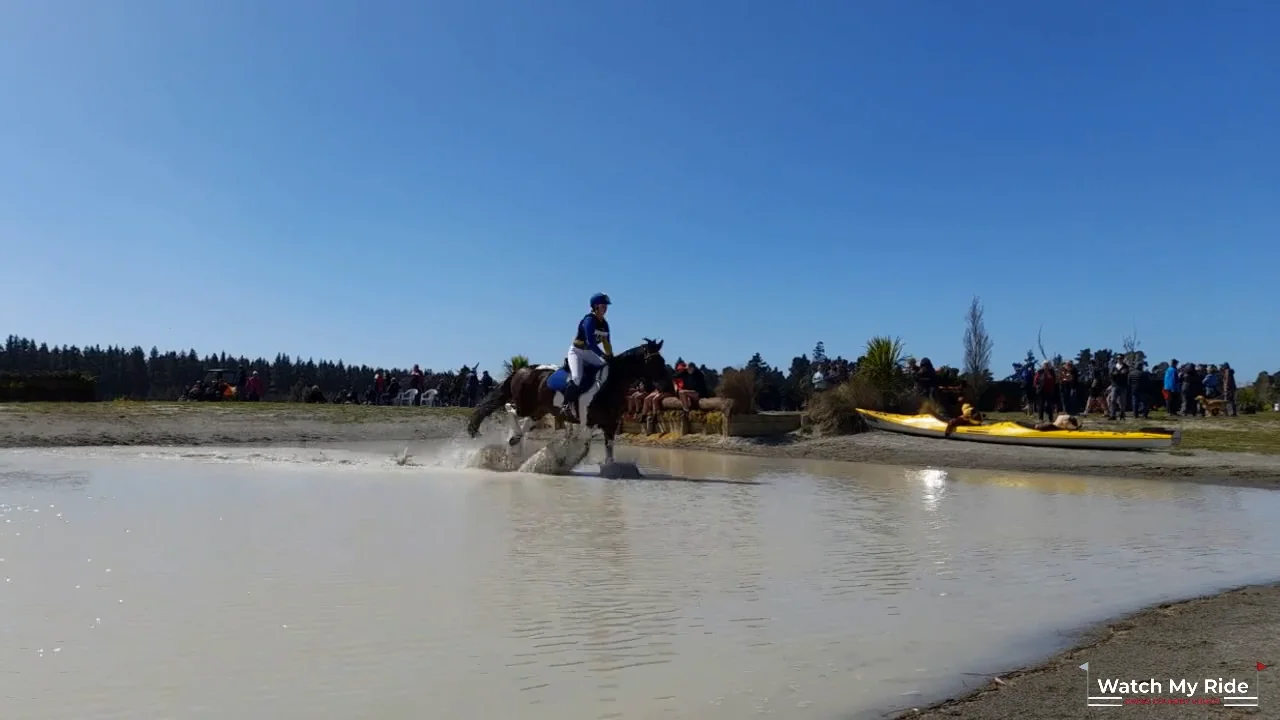 Heidi Green riding My Rainbow Rhythm 154 95cm Springston Trophy 2022 on ...