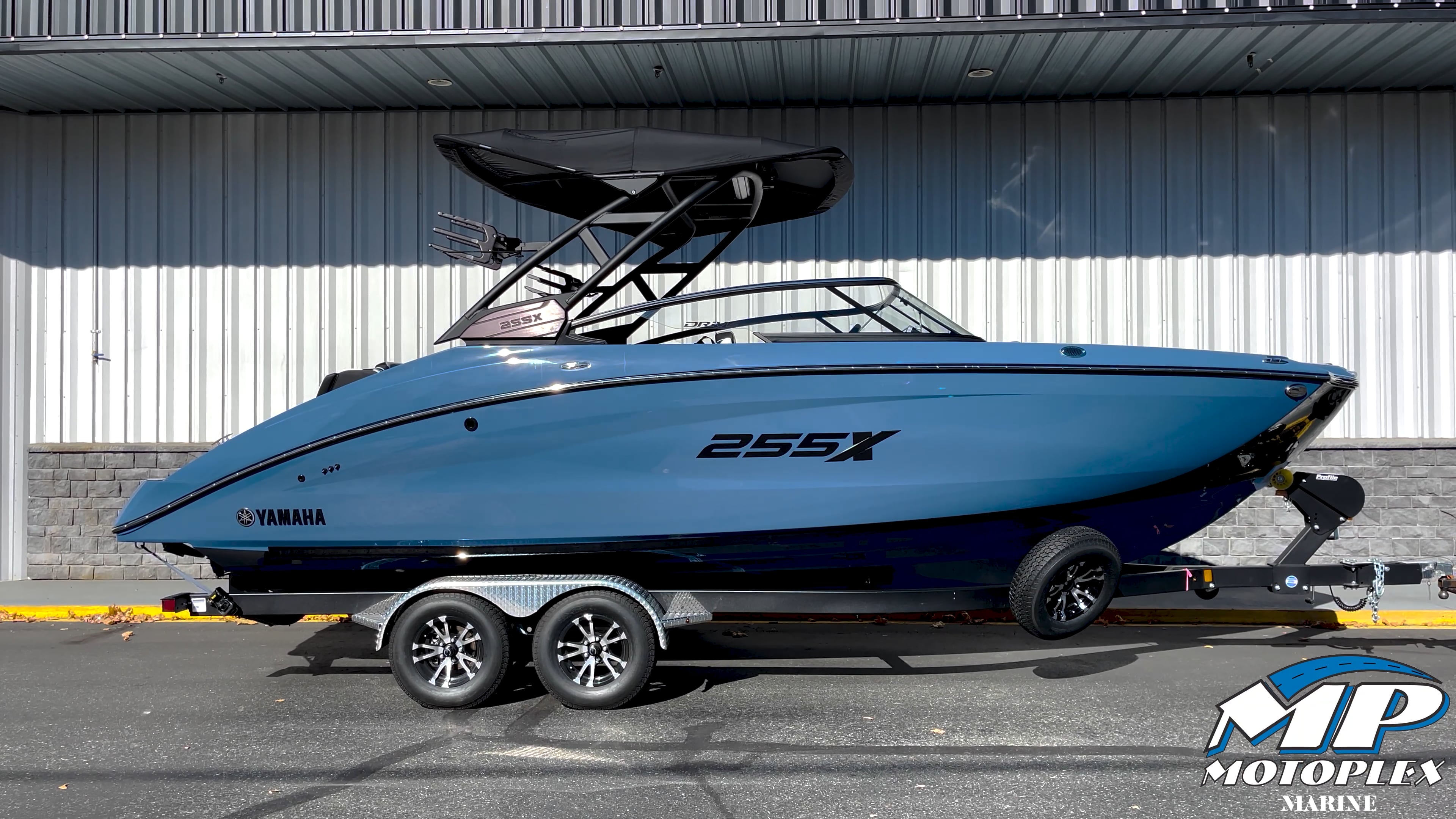 2023 YAMAHA 255XD Blue on Vimeo