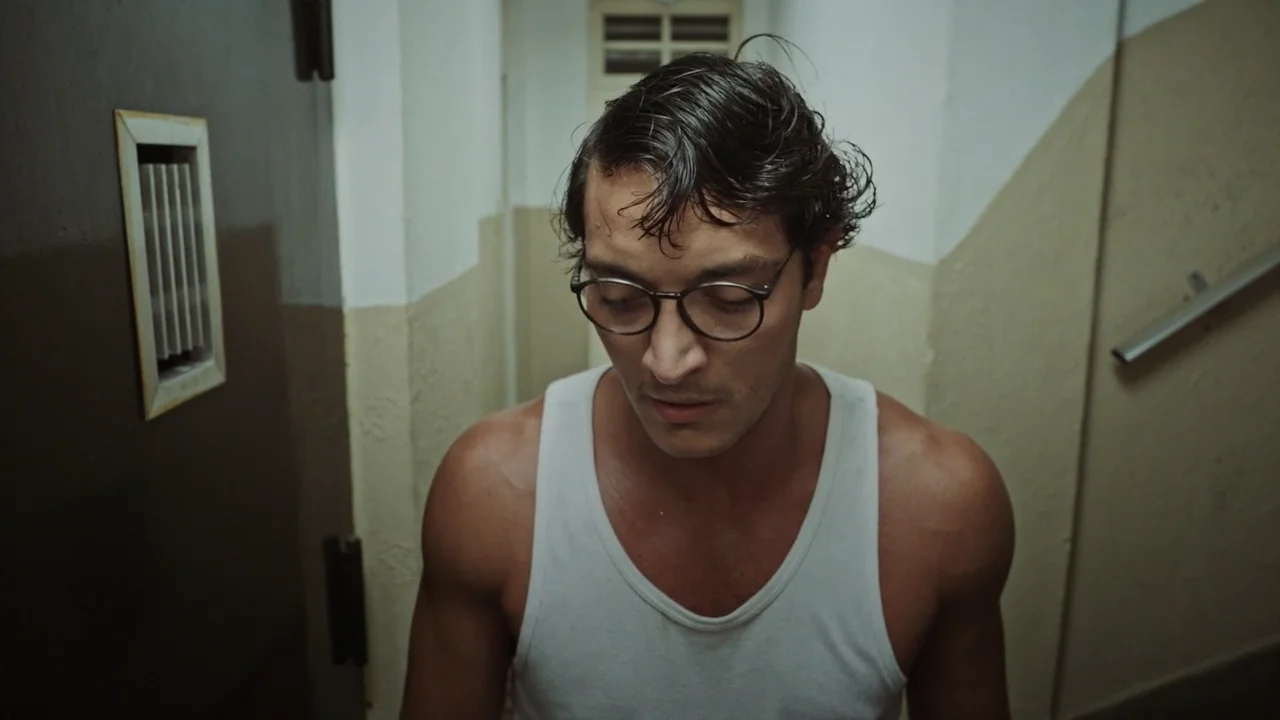 Lucas Vasconcelos - O Mar de Helena - Dir. Lucas Vasconcelos.mp4 on Vimeo