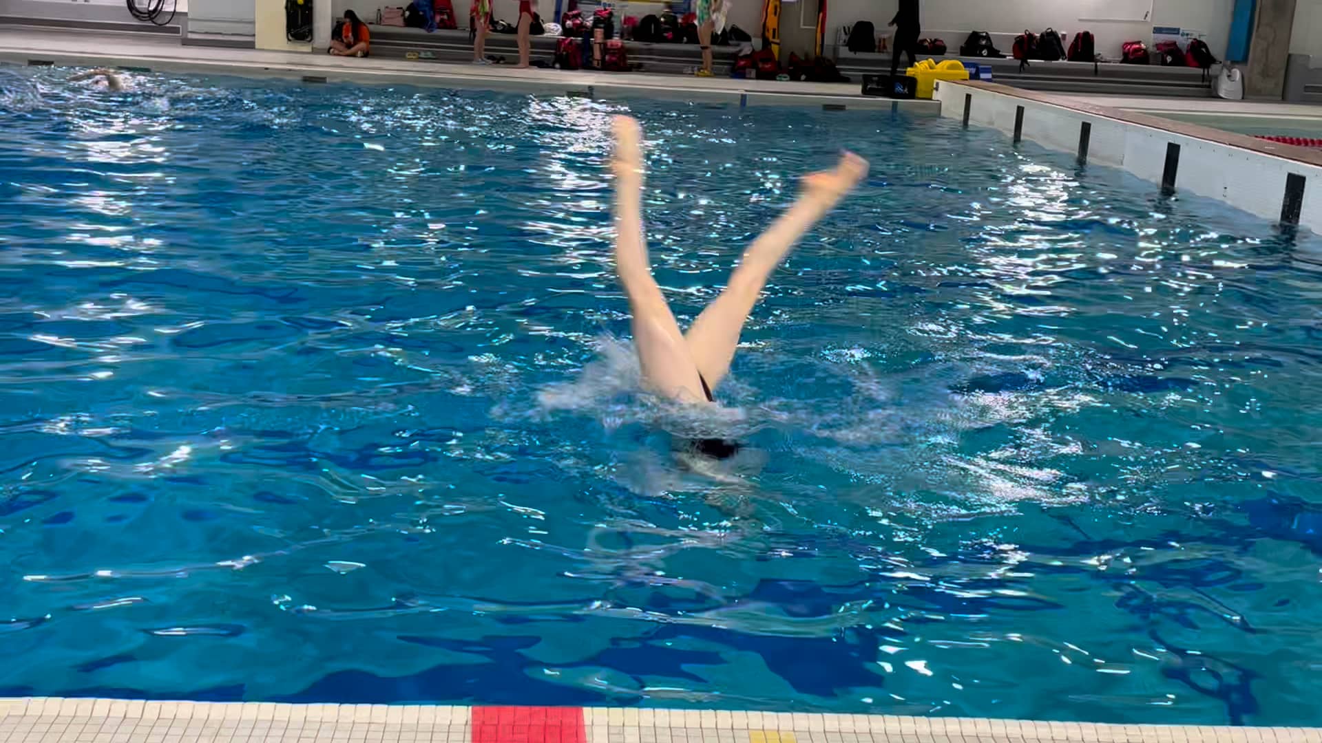 Group 2 - Barracuda Airborne Split Spin Up 180 on Vimeo