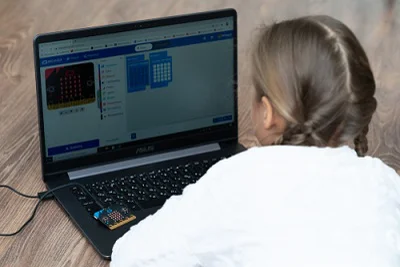 Scratch Specialization: Creating 3D (Raycast) Games in Scratch (Grades ...