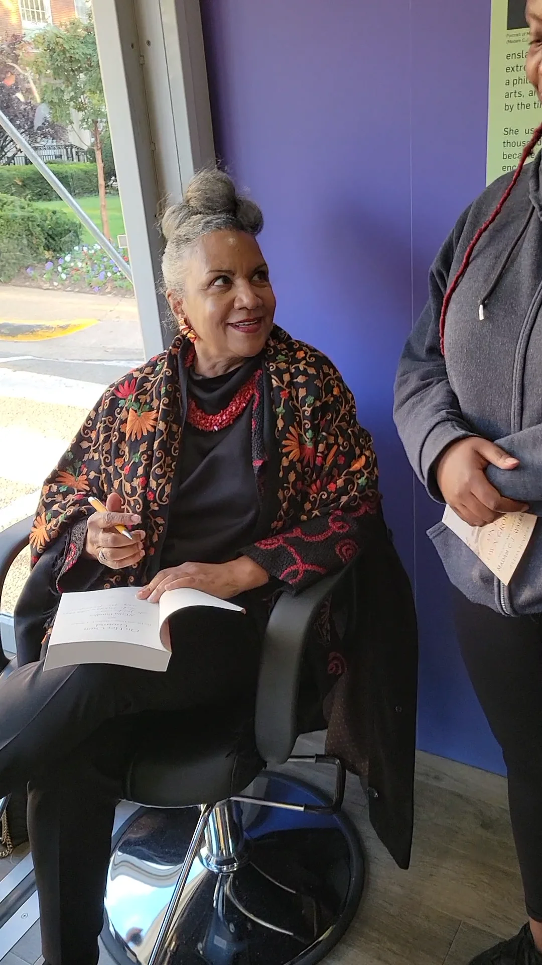 A'Lelia Bundles Signing Copies of Her Book at Howard University! on Vimeo