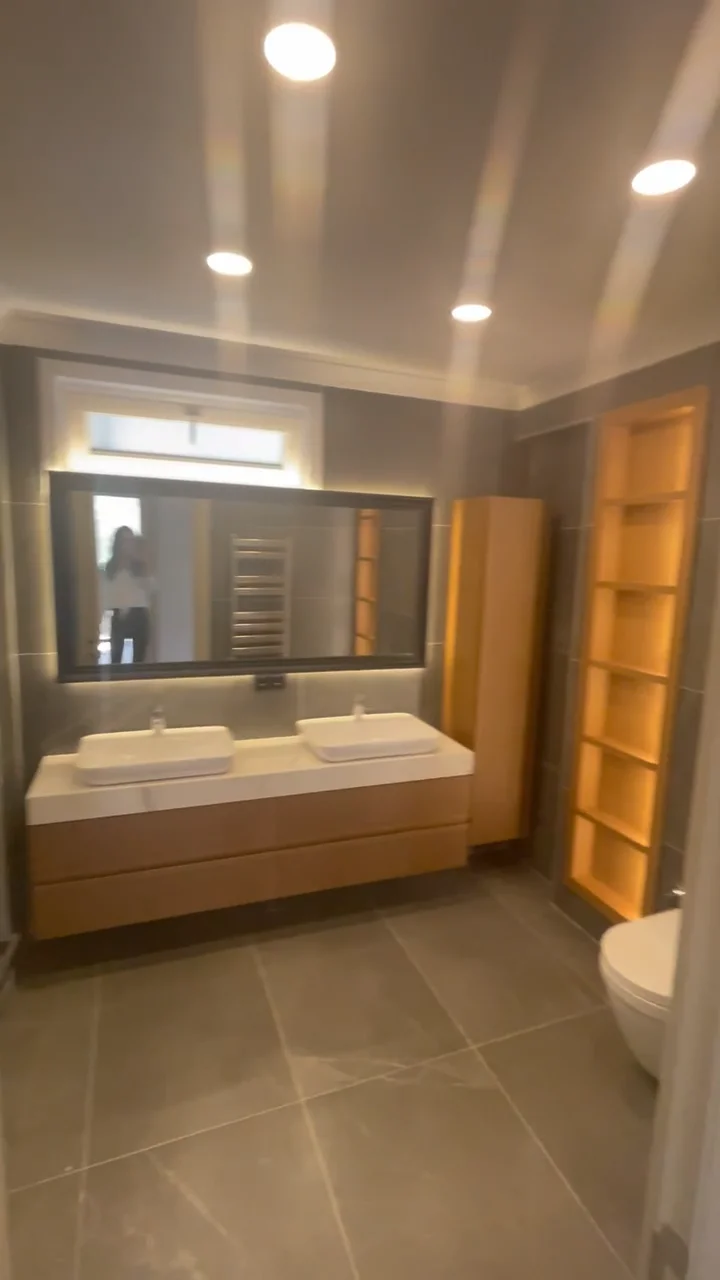 Daire İstanbul: ERENKÖYDE BAGDAT CAD YÜRÜME MESAFESİNDE GENİŞ 4+1 ...