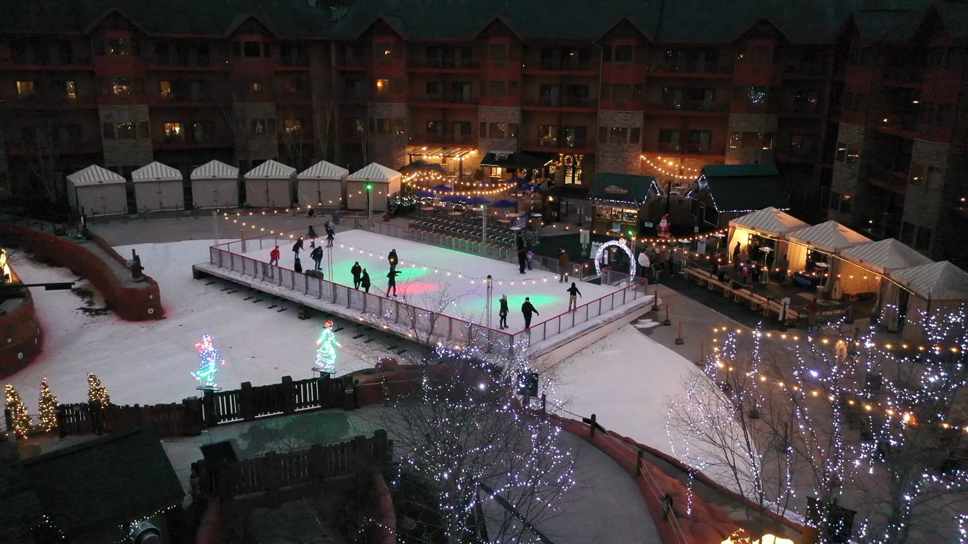 Wilderness at the Smokies Ice Skating on Vimeo