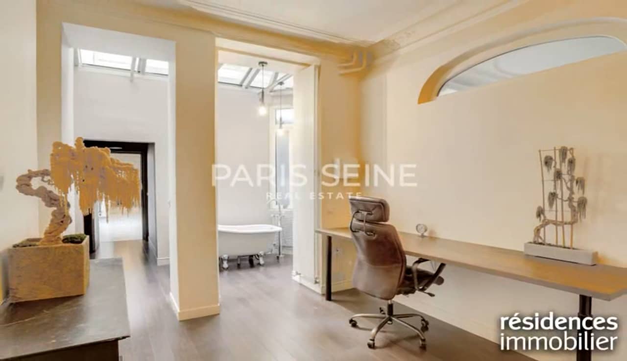PARIS 9ÈME - APPARTEMENT A LOUER - 4 200 € - 118 m² - 4 pièce(s) on Vimeo