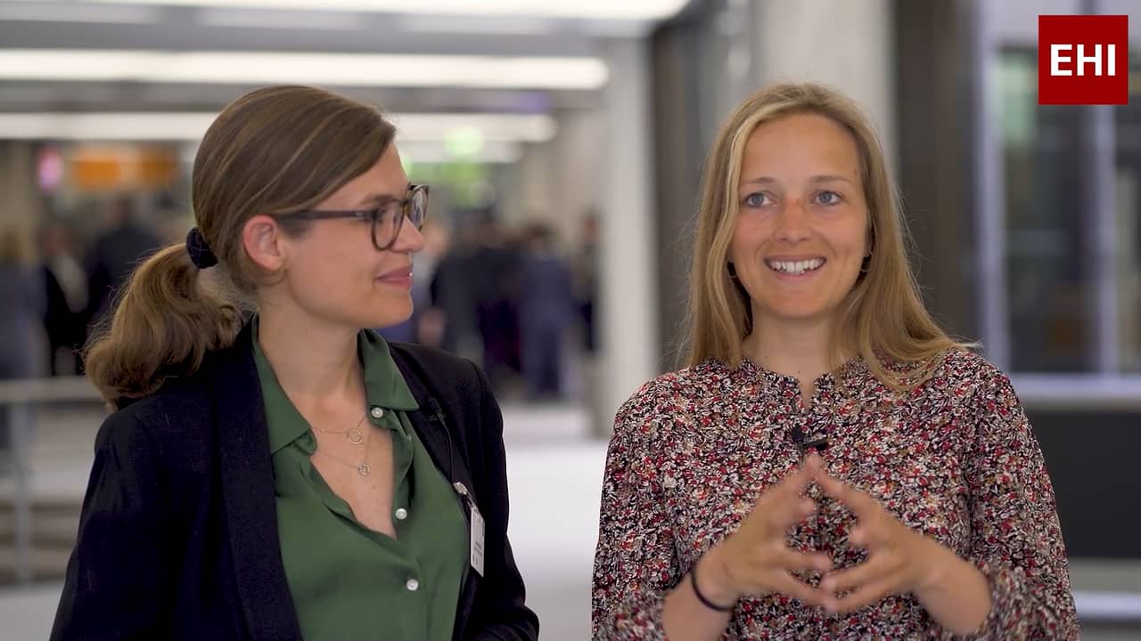 Traceless Materials: Dr. Anne Lamp & Johanna Baare im Interview on Vimeo