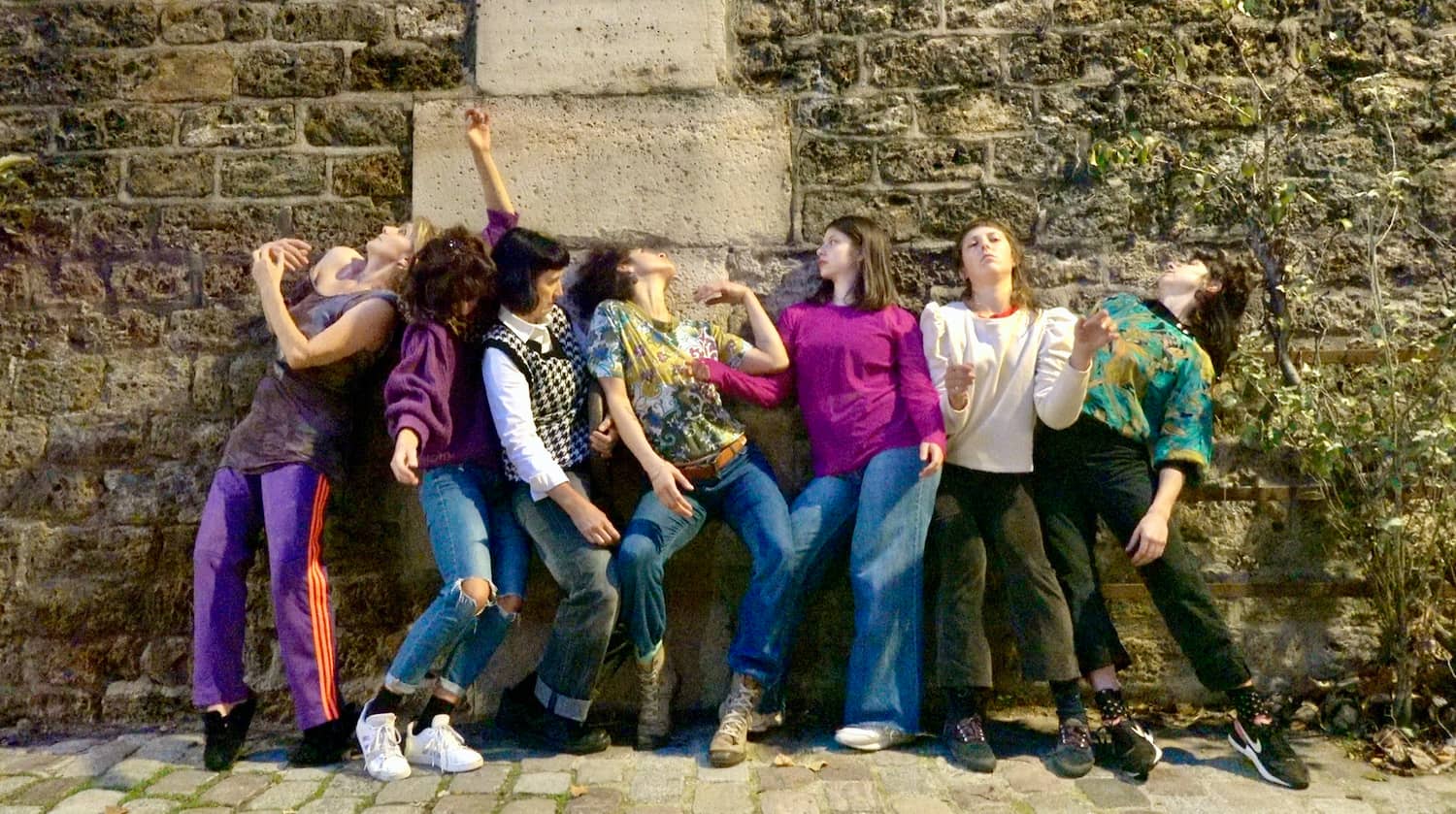 Une minute de danse par jour 29 10 2022/ danse 2846 (One Minute of ...