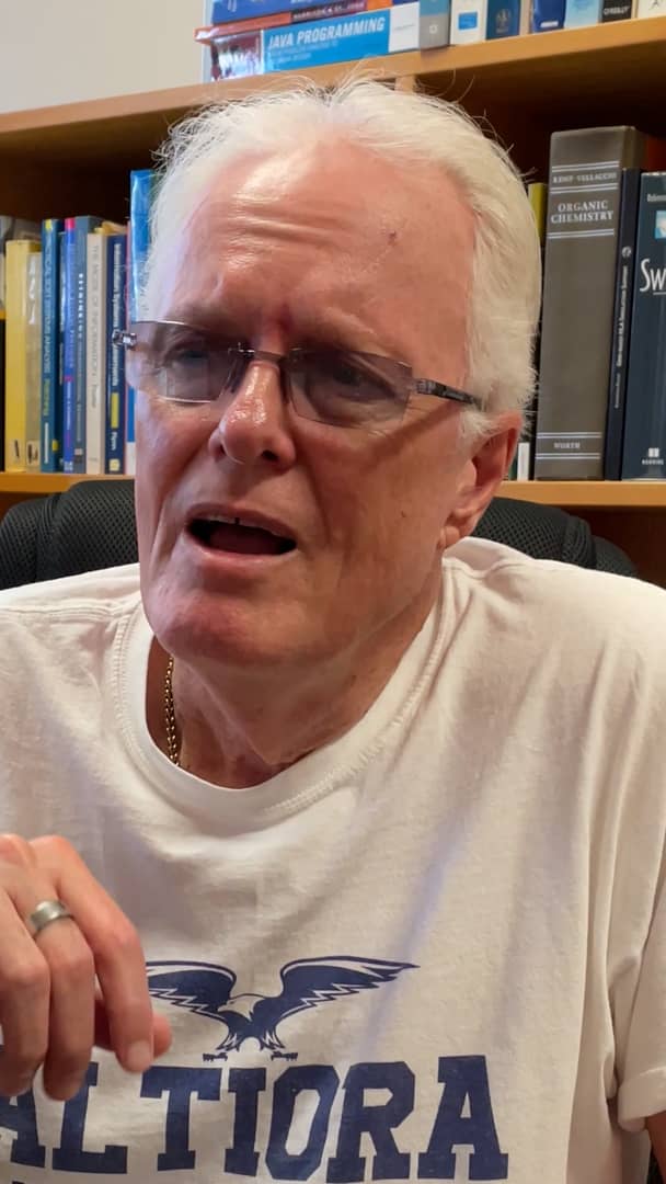 Dr David Tuffley on Twitter on Vimeo