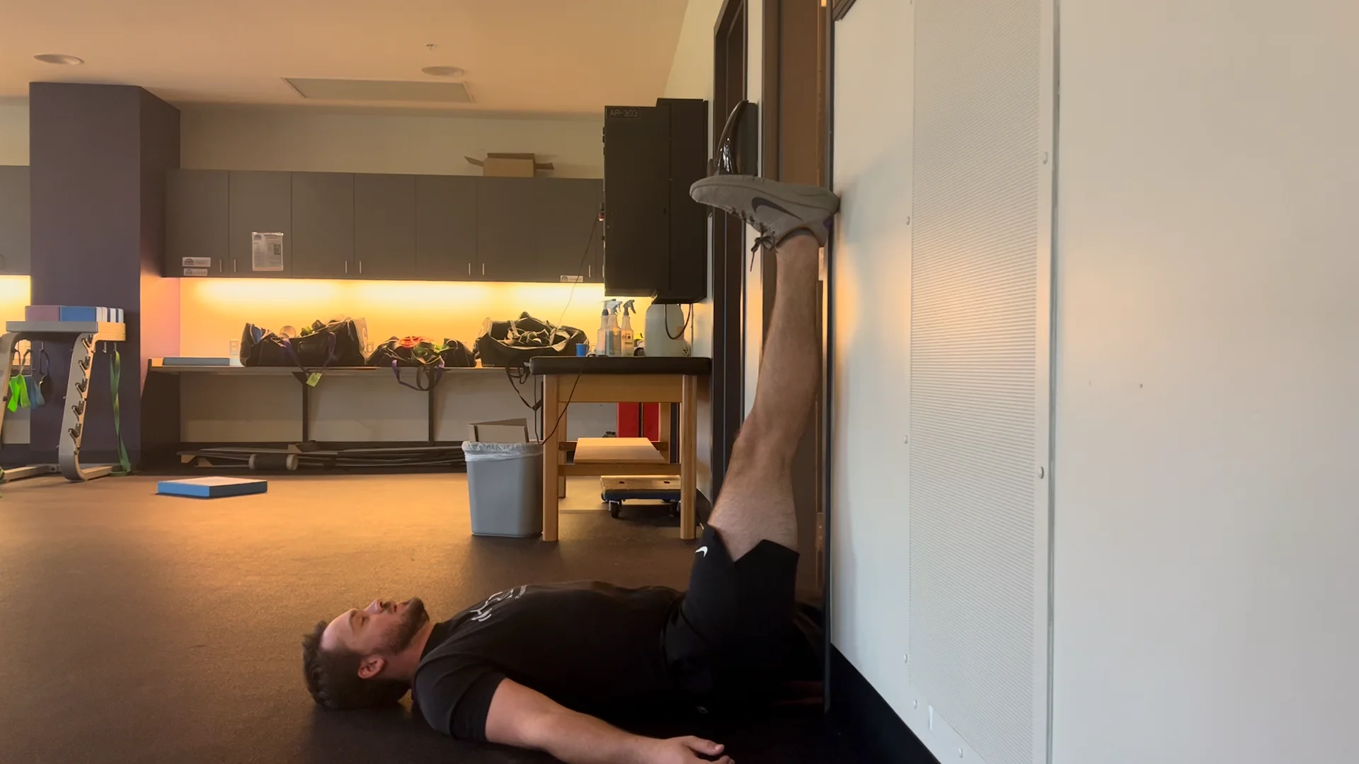 Wall Stretch Hamstring_Hips on Vimeo