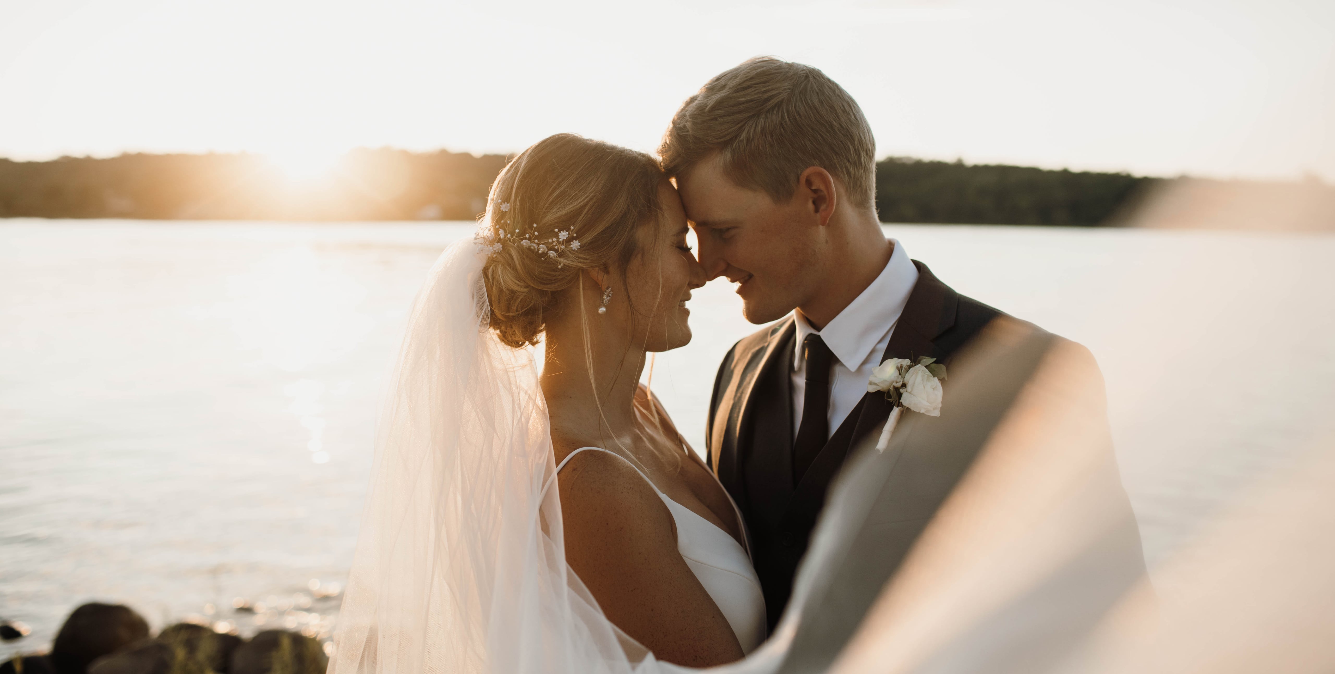 CLAIRE+ELLIOT.mp4 on Vimeo