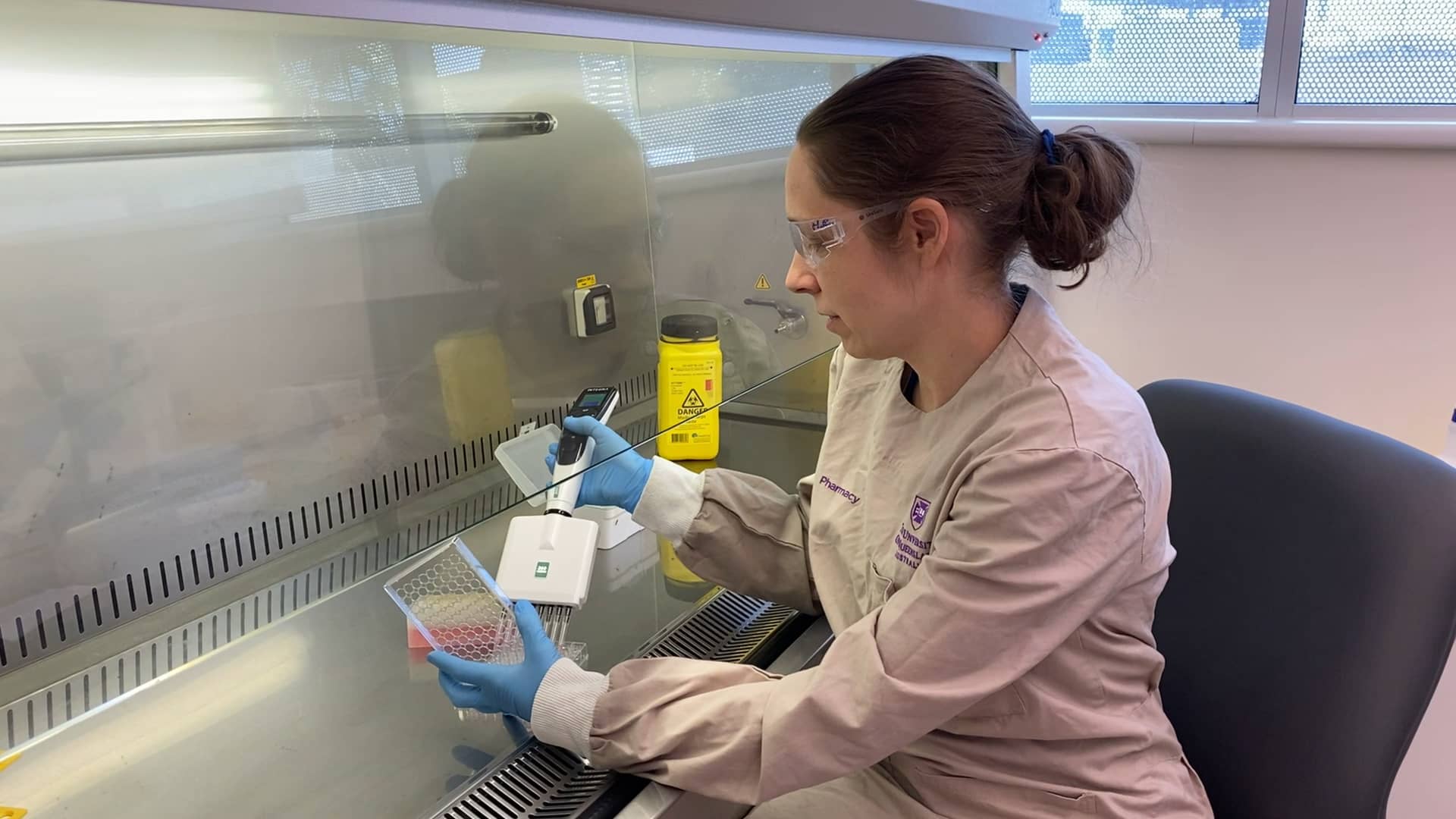 Dr Melanie Robitaille, Calcium Signalling in Cancer Research group on Vimeo