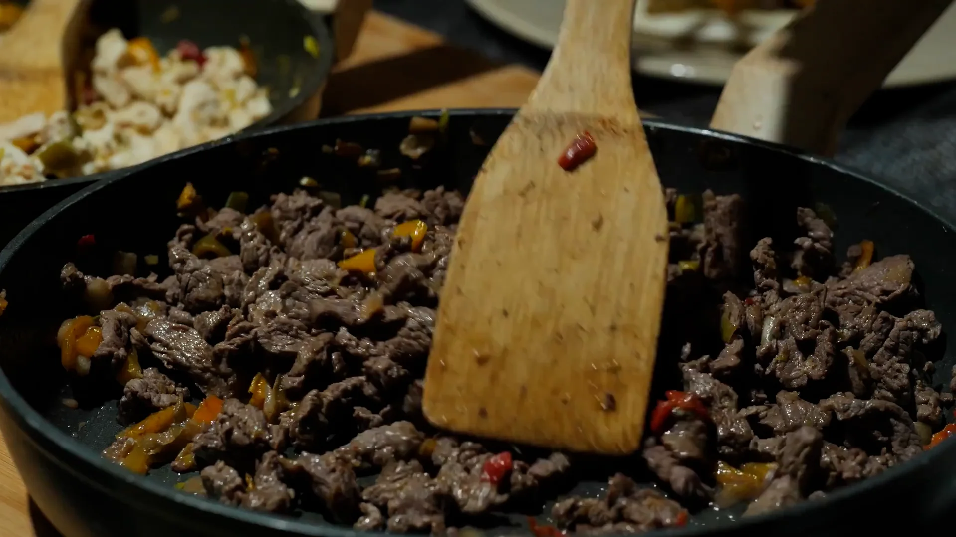 Cooking meat with bell pepper on Vimeo