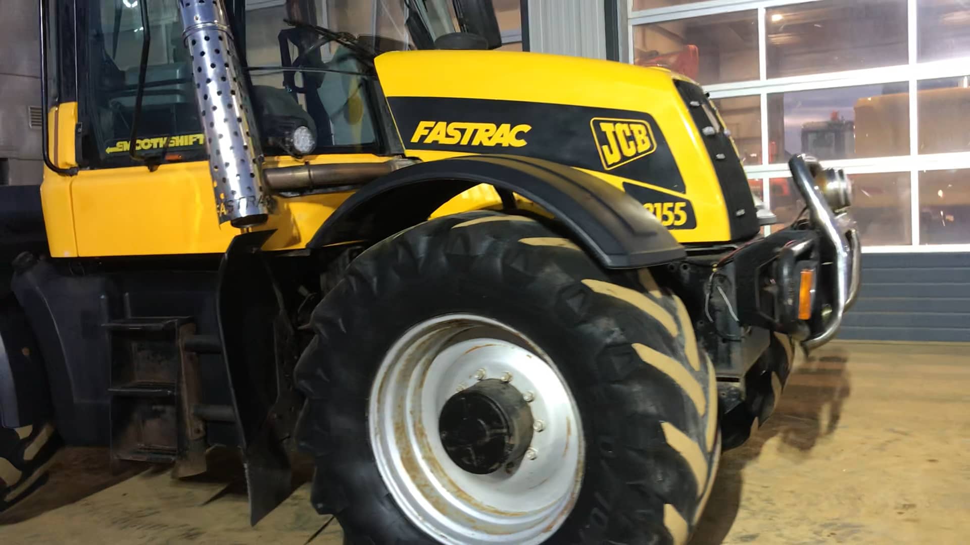 JCB FASTRAC 3155 - Leeds November 22 on Vimeo
