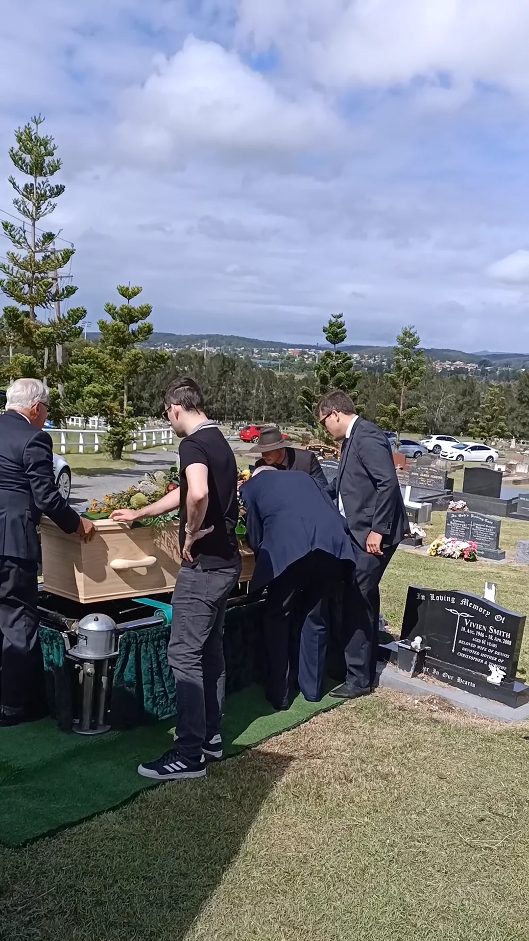 Willem_in_his_final_resting_place[1] on Vimeo