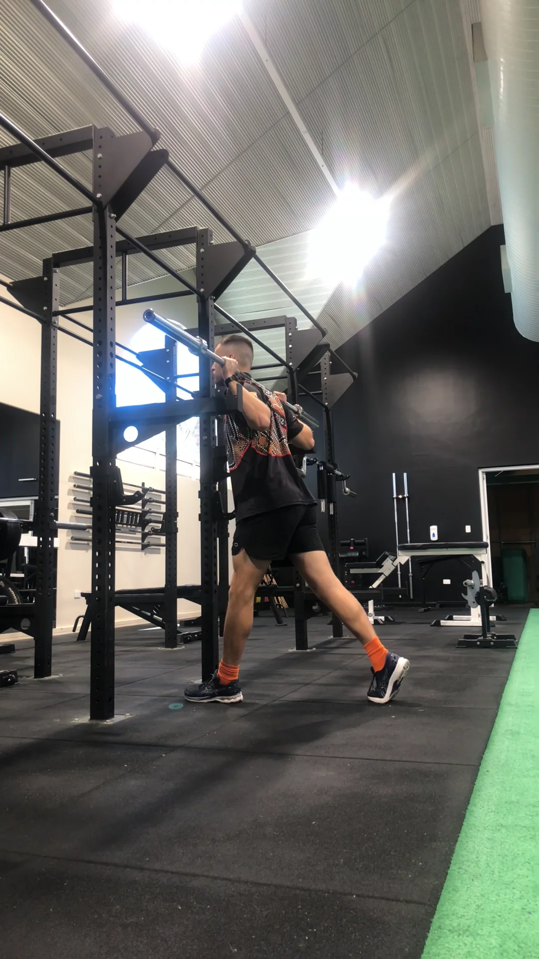 Split squat - BB rack on Vimeo
