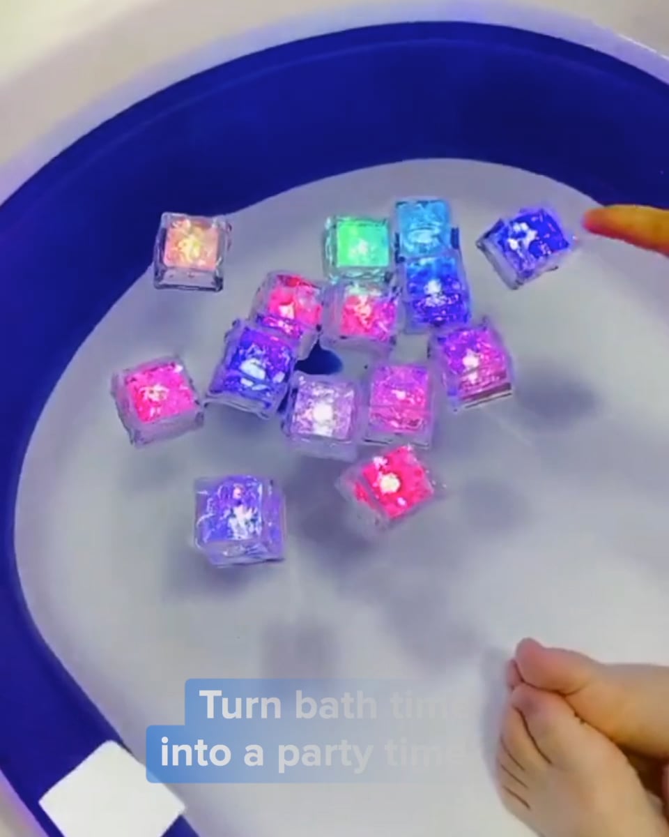 SplashCubes - LED Ice Cube Bath Toy captioned on Vimeo
