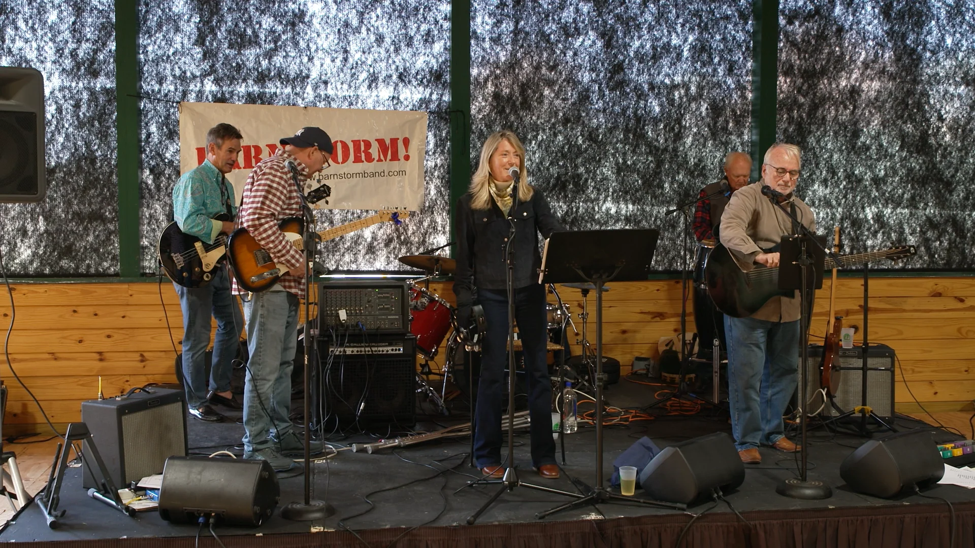 Barnstorm Footage - edition farm band.mp4 on Vimeo