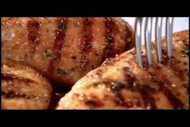 6 - KFC Commercial With Chef Maira Isabel - Short Version - 15 seconds ...