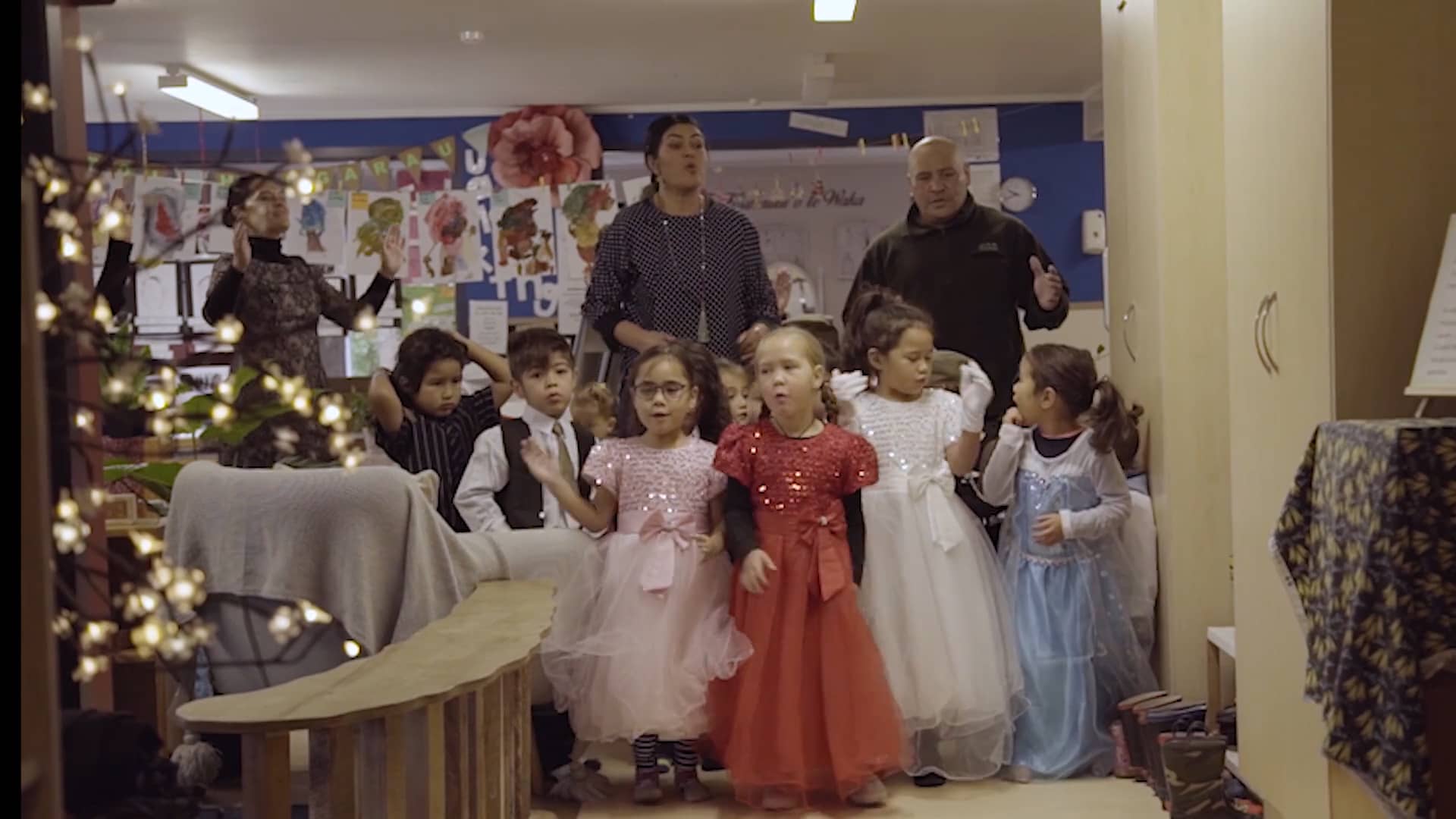 Te Puna Reo Māori o Puhi Kaiti- Tamariki welcome visitors on Vimeo