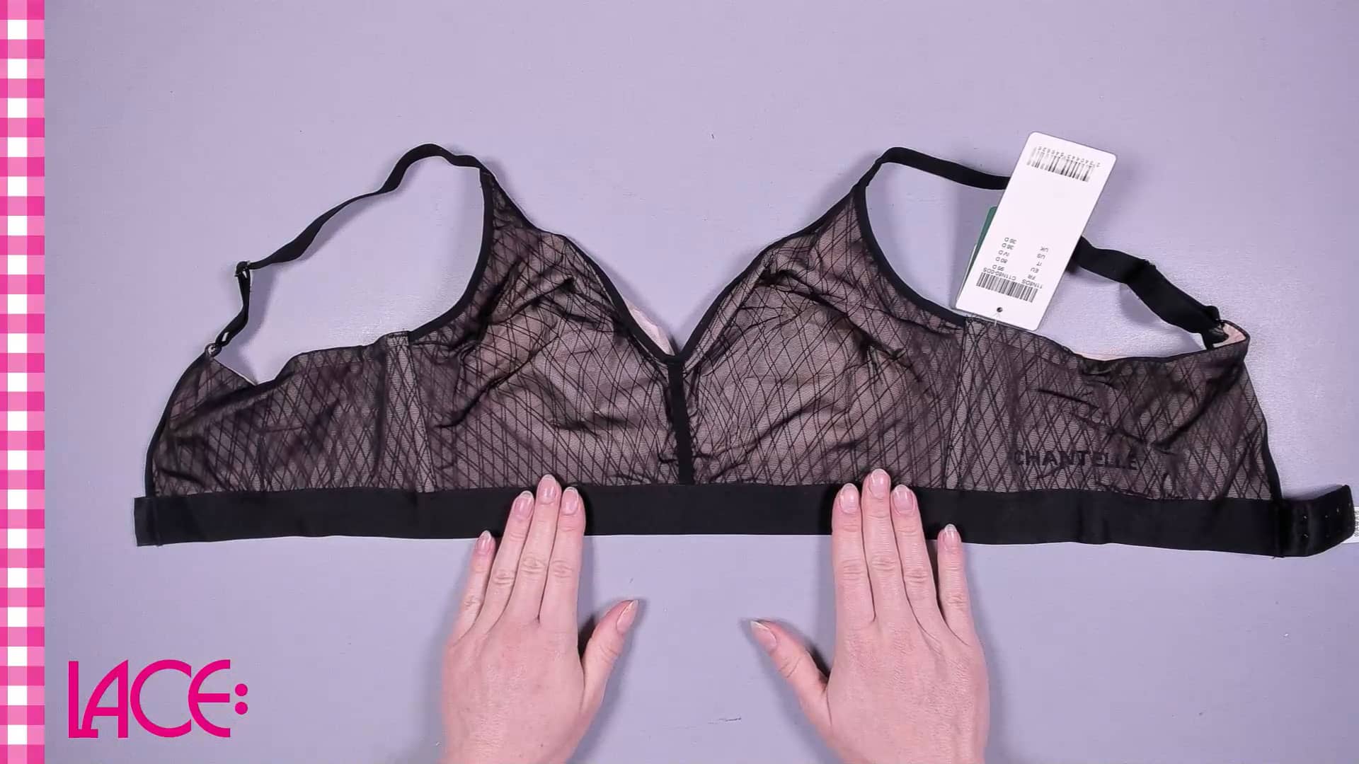 Chantelle - Lingerie - BH - 80D - 11N8DS | Lace.de on Vimeo