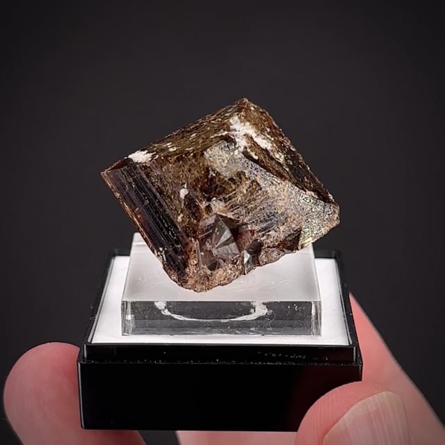 Single Equant Zircon Crystal | iRocks Fine Minerals
