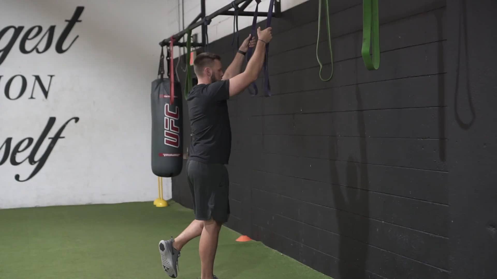 BAND ASSISTED SINGLE LEG JUMP on Vimeo