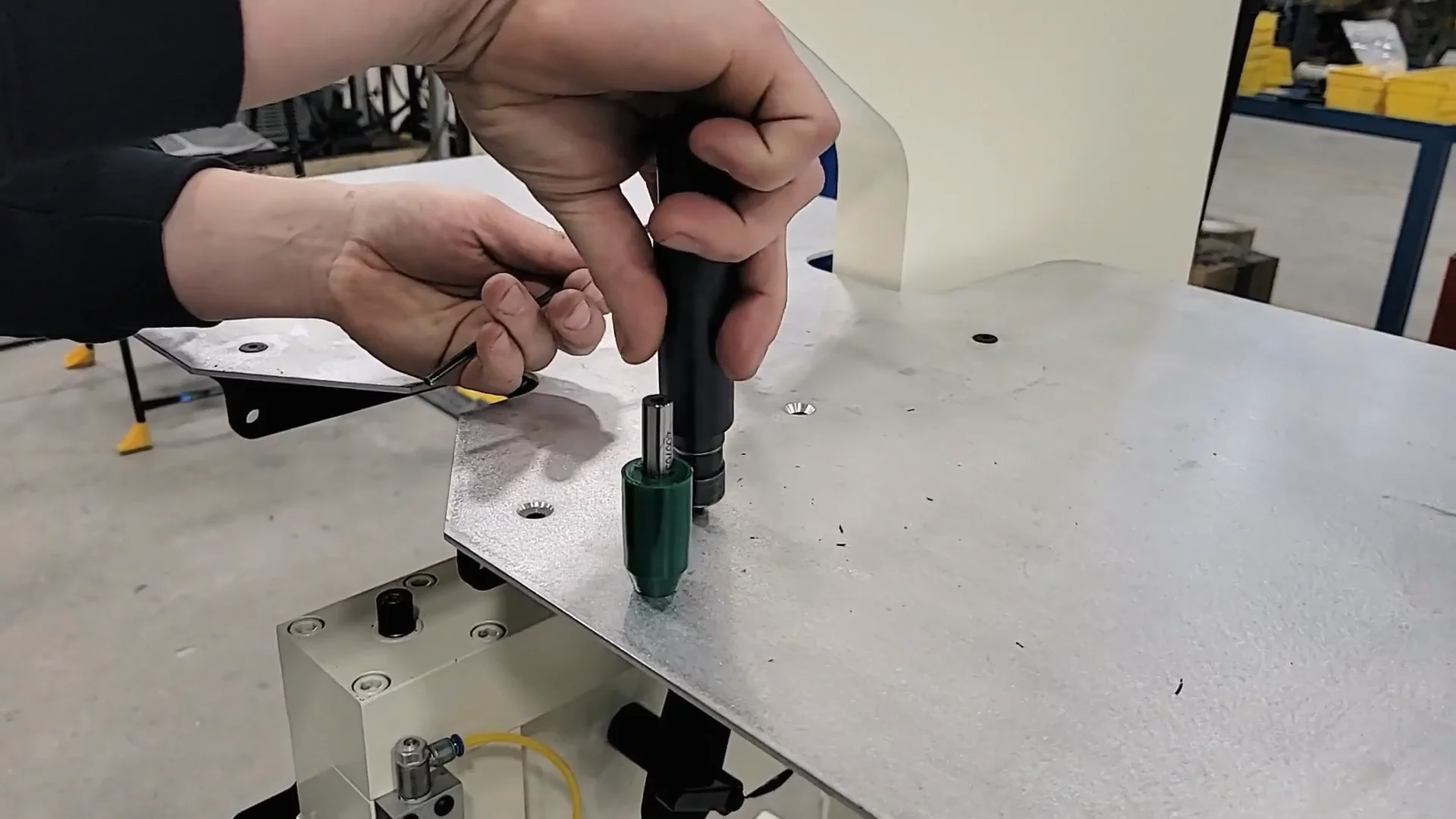 G2 LL1200 Punch Removal & Inspection Troubleshooting Video.mp4 on Vimeo