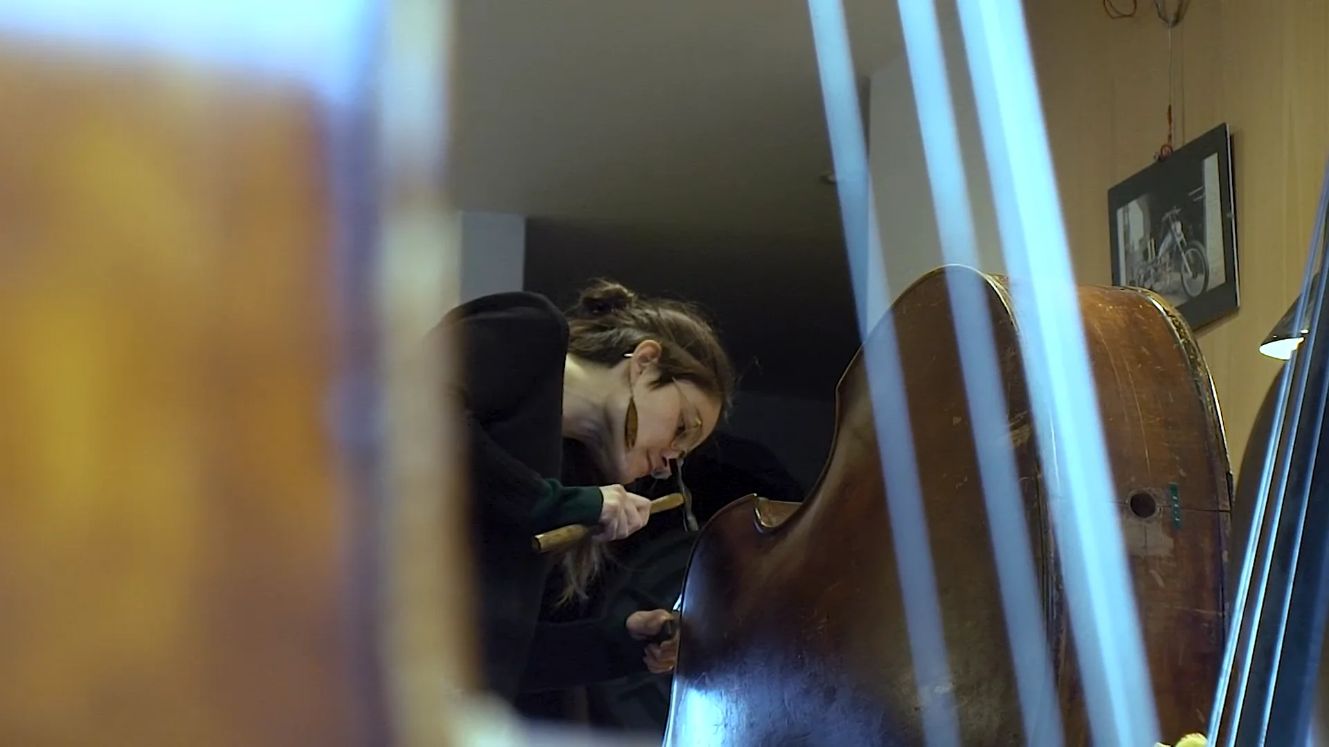 Video Portrait - VERA WILLEMYNS (luthier) on Vimeo