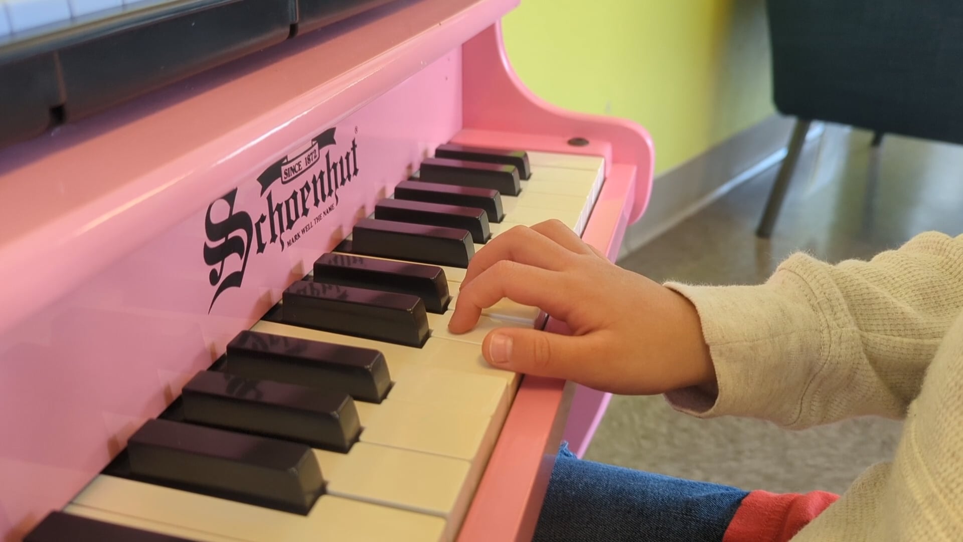 Preschool Piano Lessons - Pipsqueak Piano Company