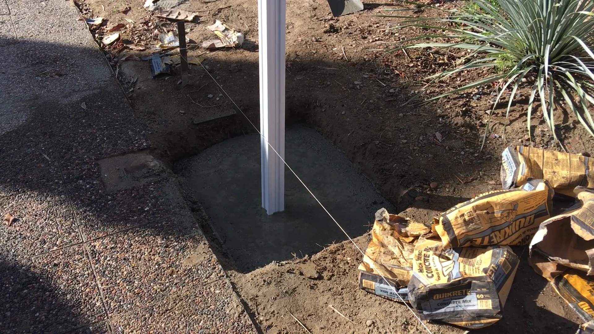 Cloverleaf steel in footings on Vimeo